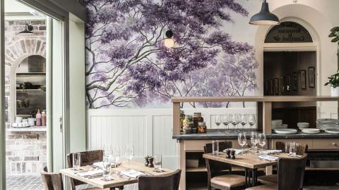 The Glebe Hotel, Glebe Review