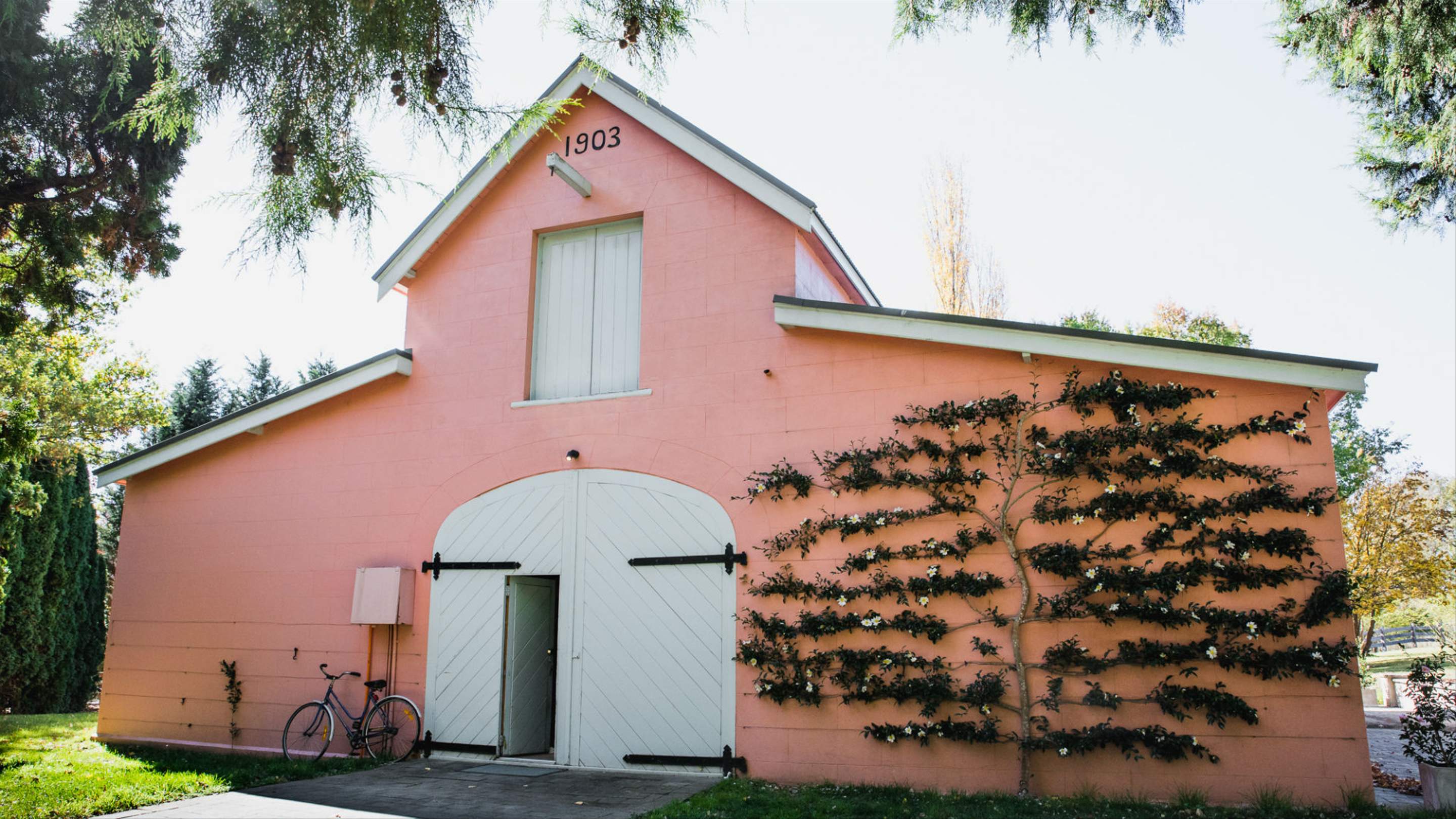 Mona Farm Is NSW's New Farm Stay, Nature Retreat and Sculpture Park ...