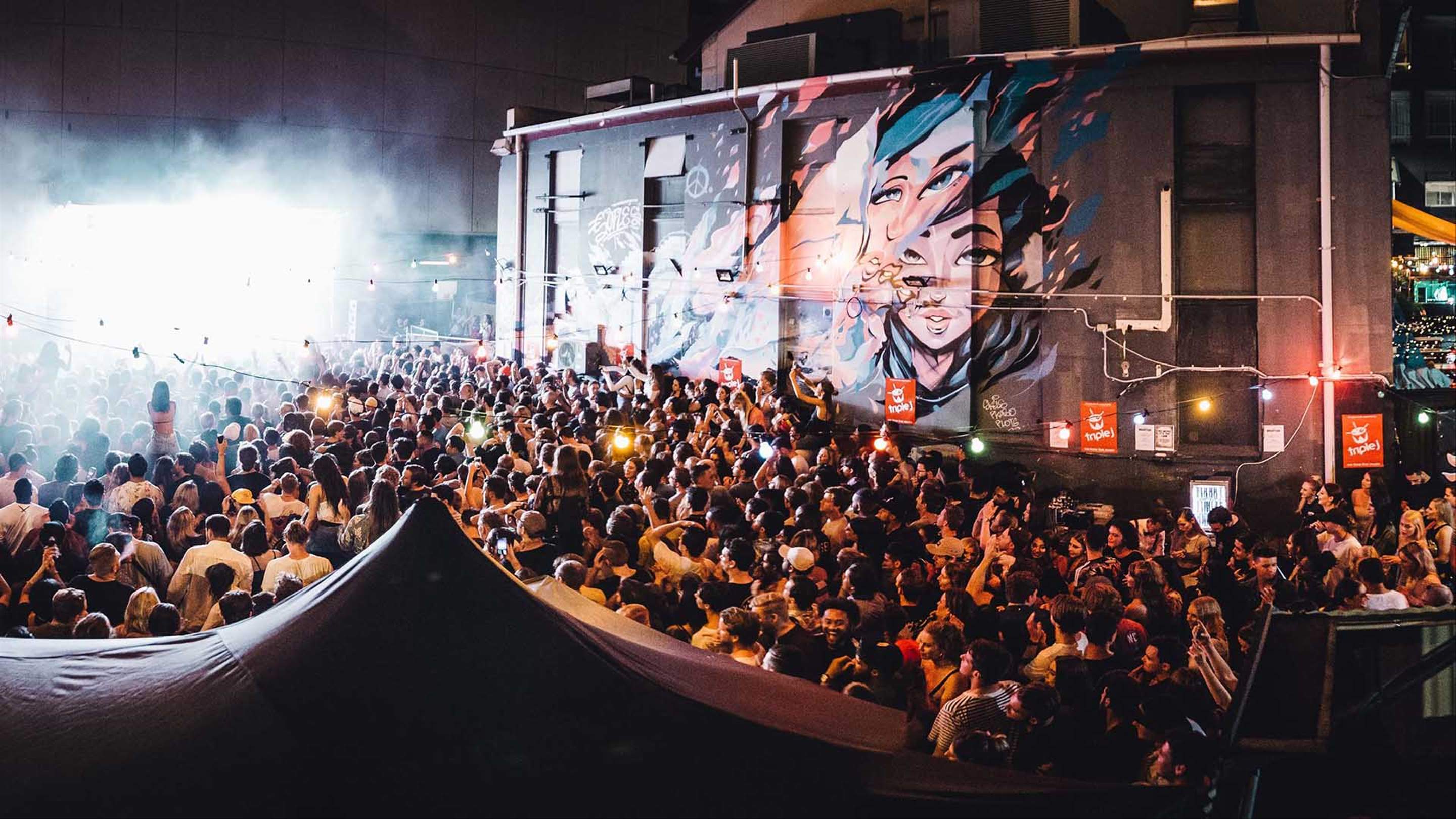 Big Summer Block Party Is the Huge Free Gig That's Closing Down Warner ...