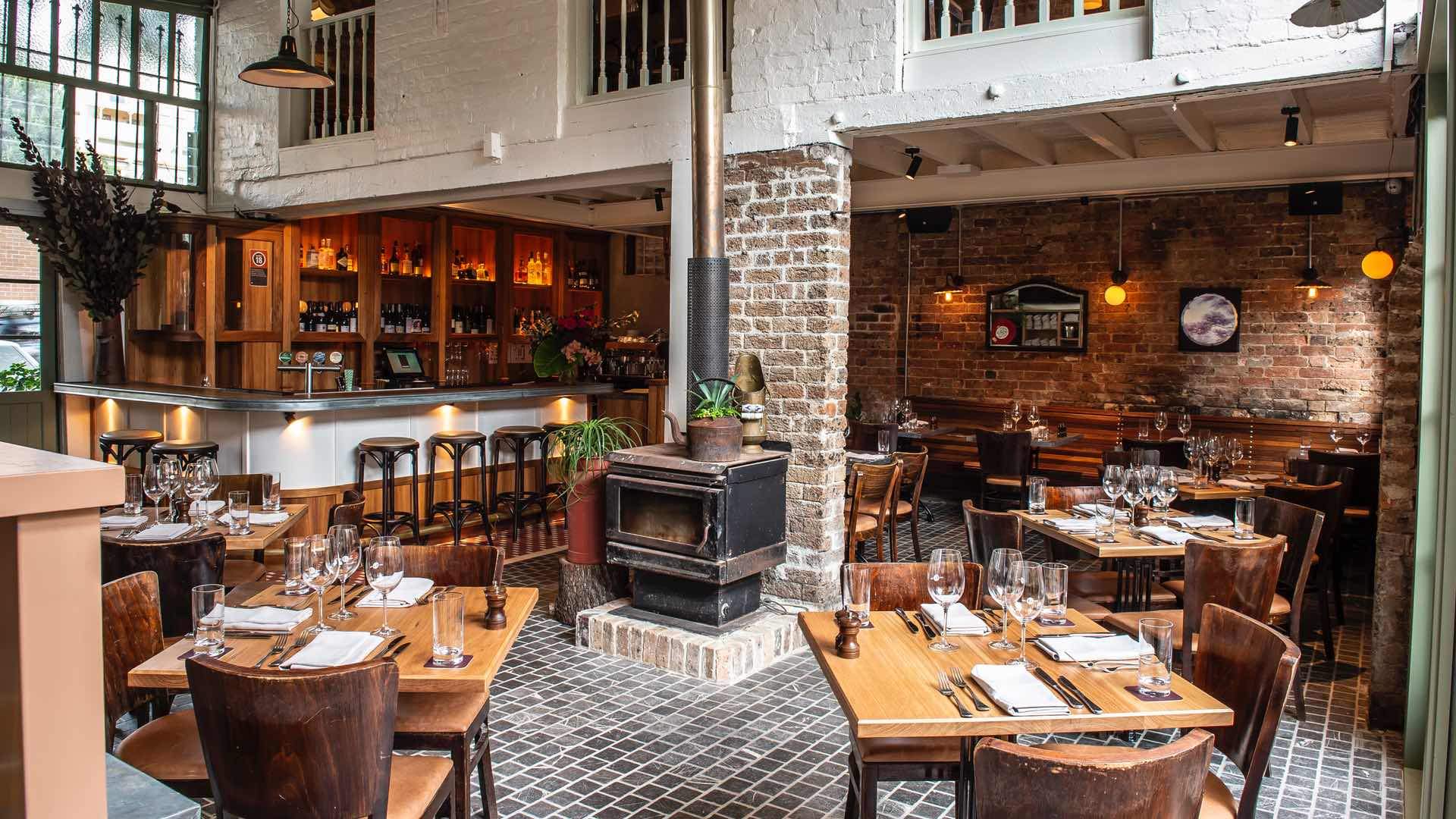 The Glebe Hotel, Glebe Review