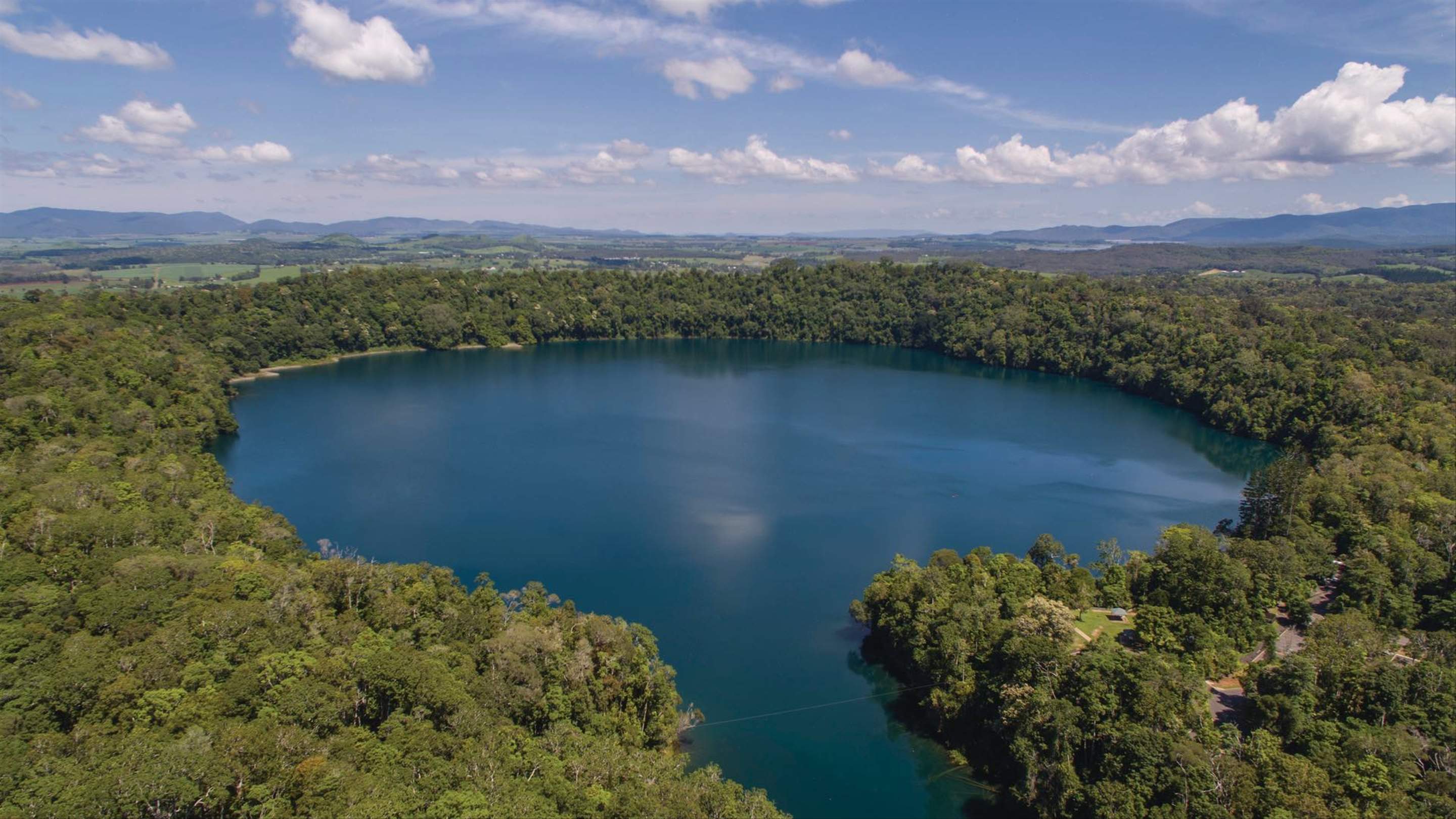 The Most Spectacular Lakes in Australia That You Need to See in Real ...