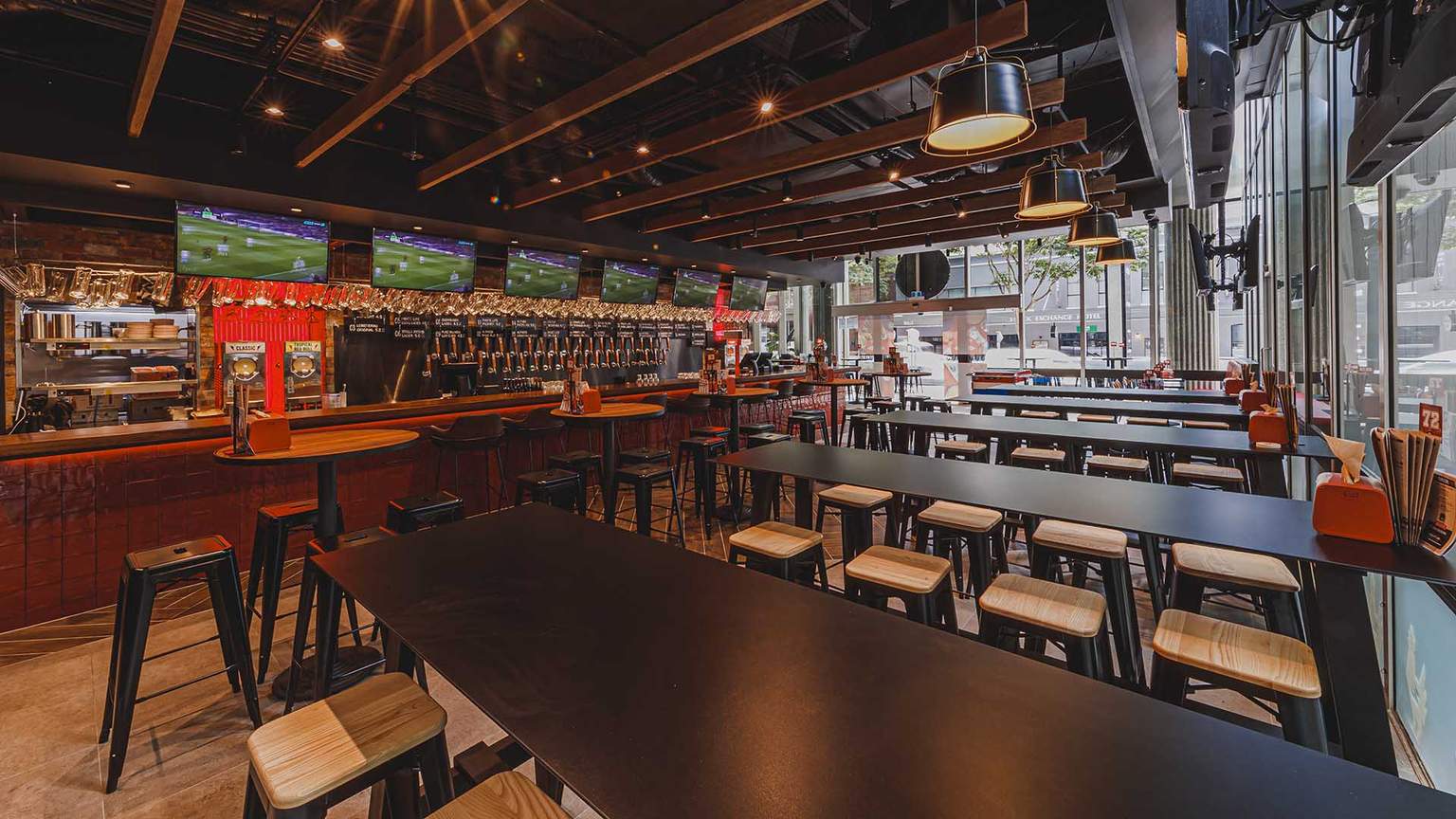 Winghaus, Brisbane City Review