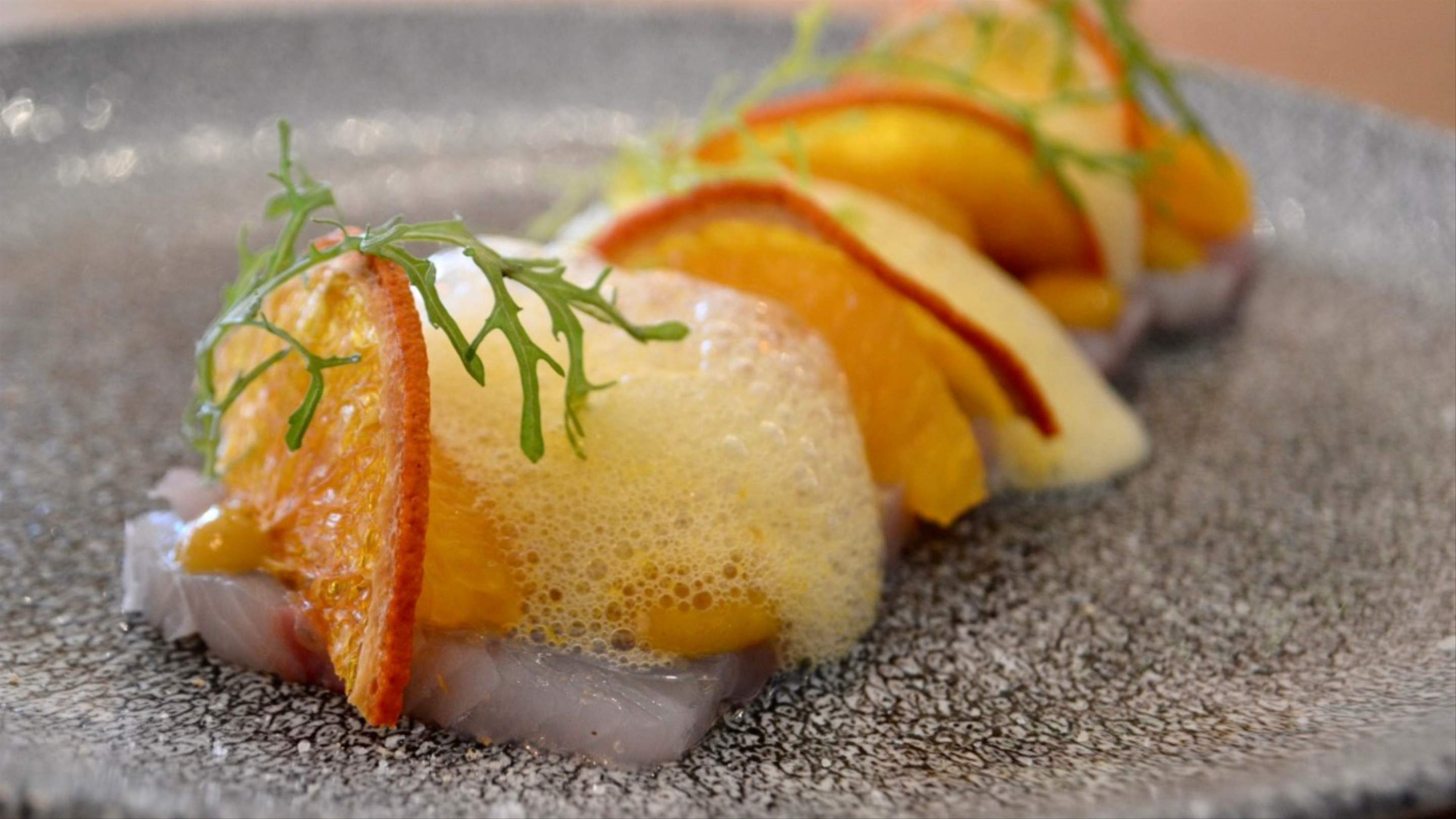 Lulo, Hawthorn Review