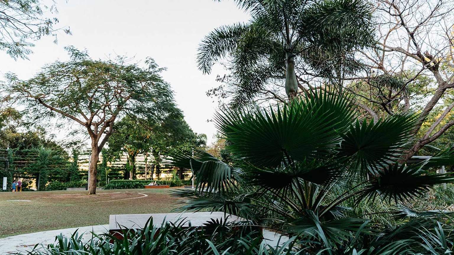 Five Brisbane Parks Fit For a Boozy Picnic (and Where to Pick Up Snacks ...