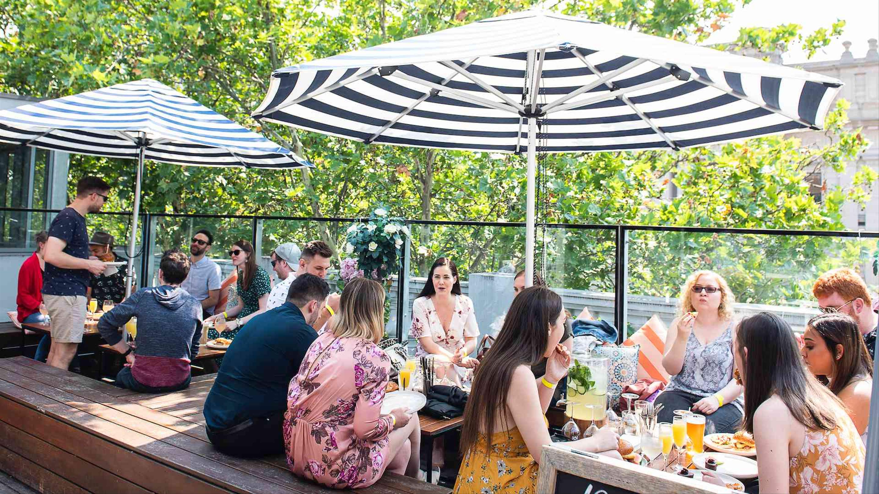 Rooftop Bottomless Brunch - Concrete Playground