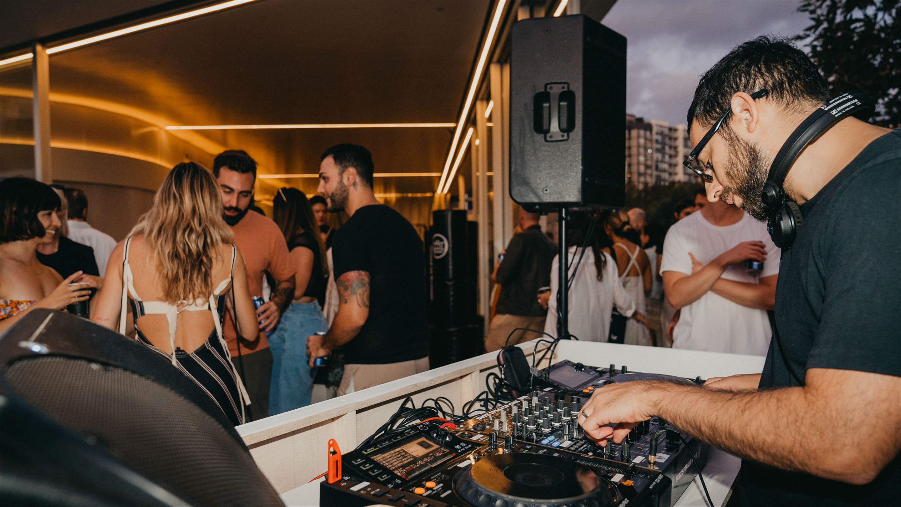 Hope St Radio x Paramount House Hotel - Concrete Playground