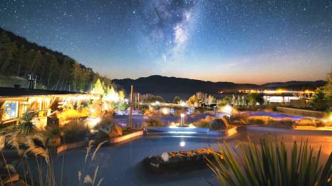 Eleven Natural Hot Springs in New Zealand to Visit This Winter ...