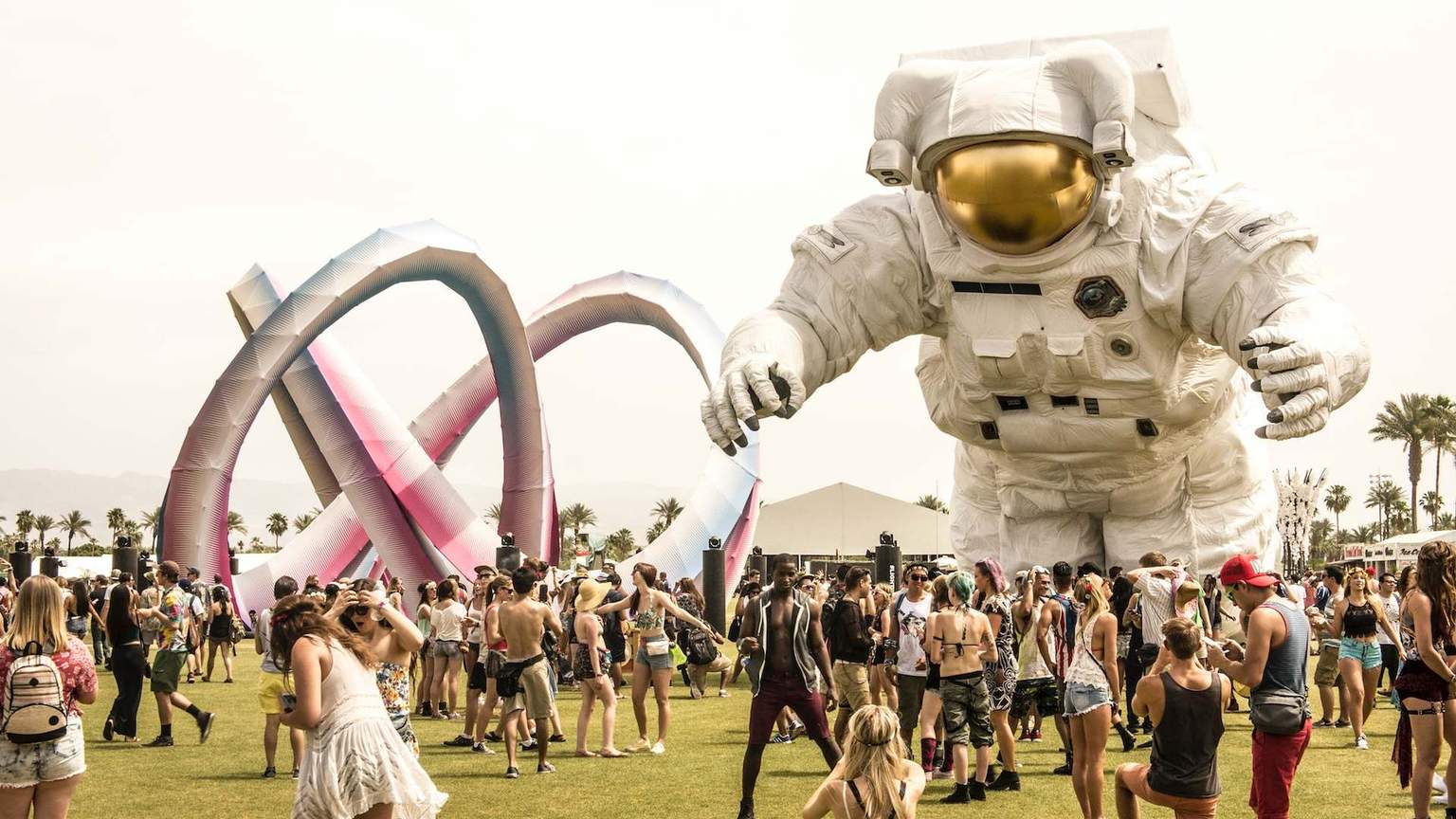 Coachella's 2024 YouTube Livestream Will Let You Watch Up to Four ...