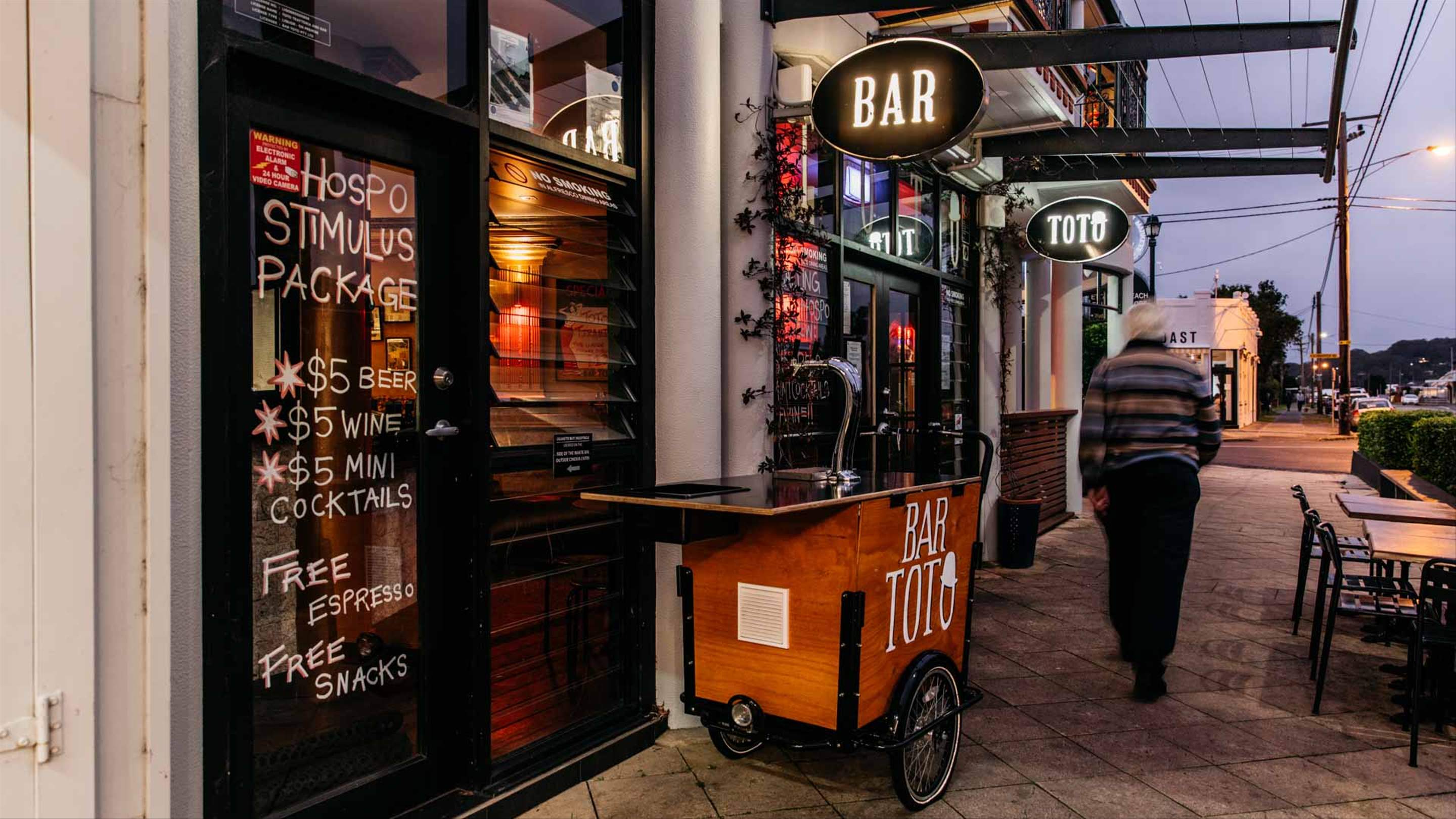Bar Toto, Ettalong Beach Review
