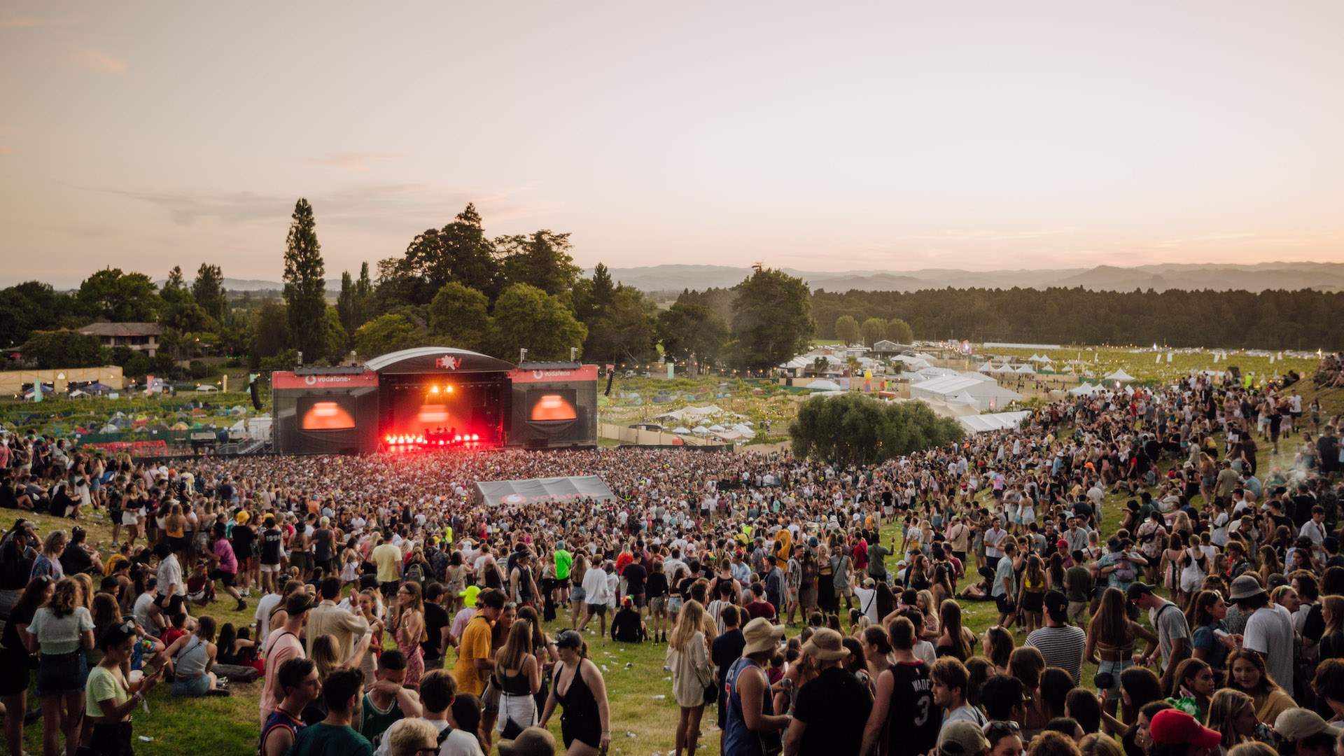 Rhythm and Vines Live Stream, Auckland