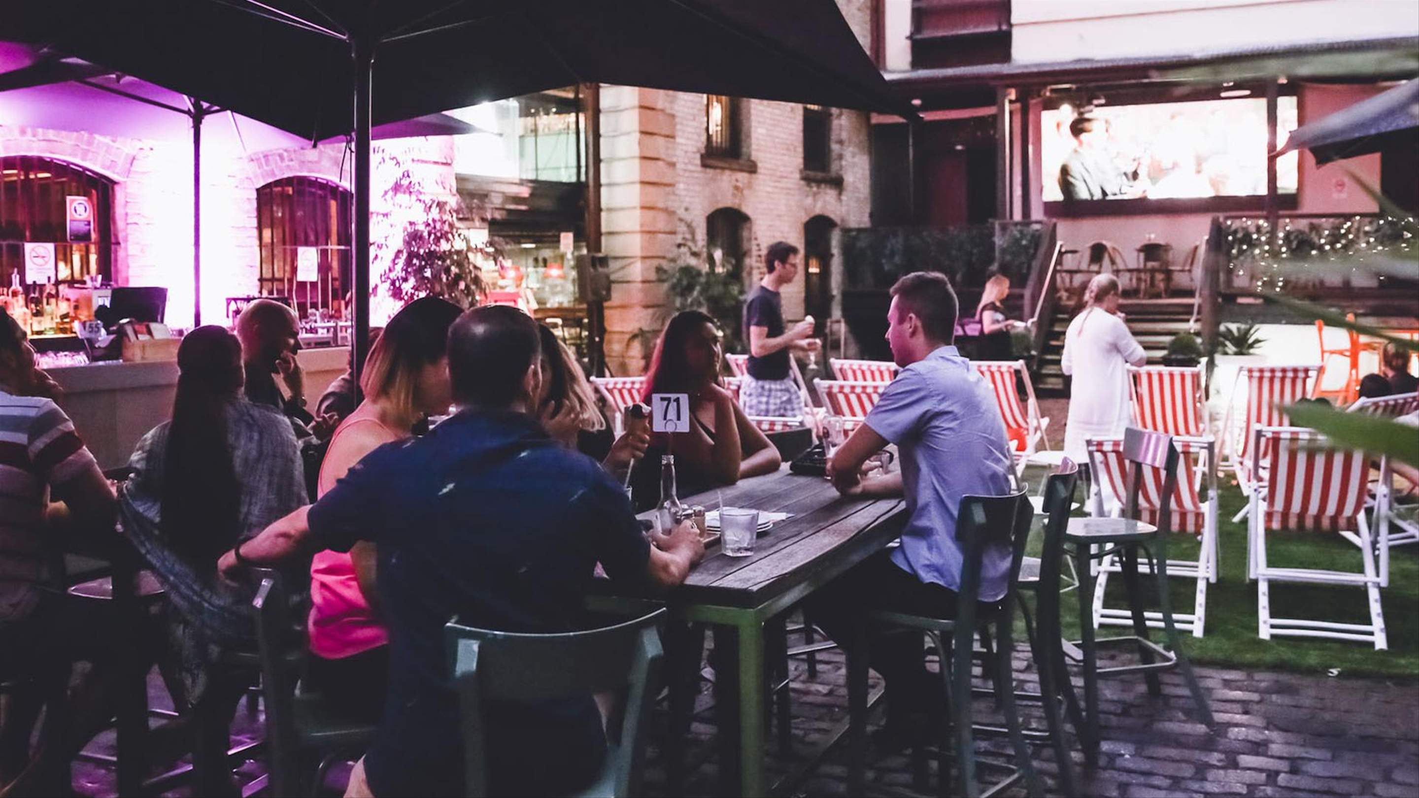 Nine Must-Visit Bars in The Rocks for Your Next Night Out with Mates ...