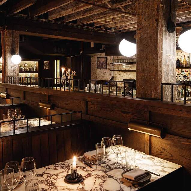 Esteban, Sydney Review