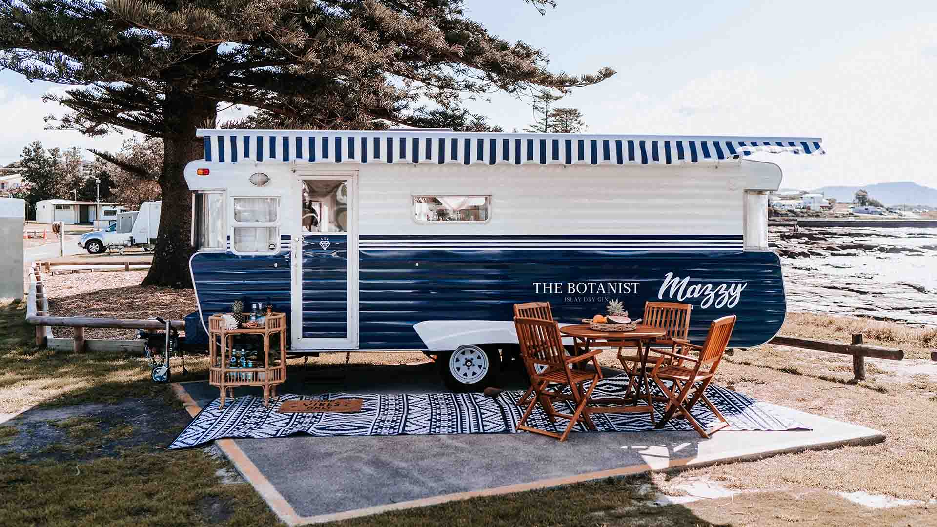 You Can Now Book a Boozy and Nostalgic Getaway in Australia's First Gin ...