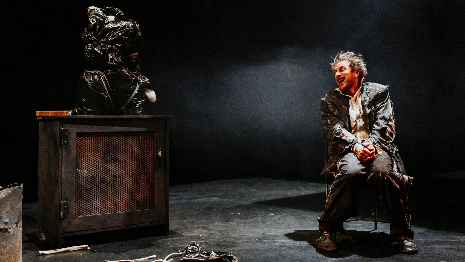 Autocannibal, Sydney