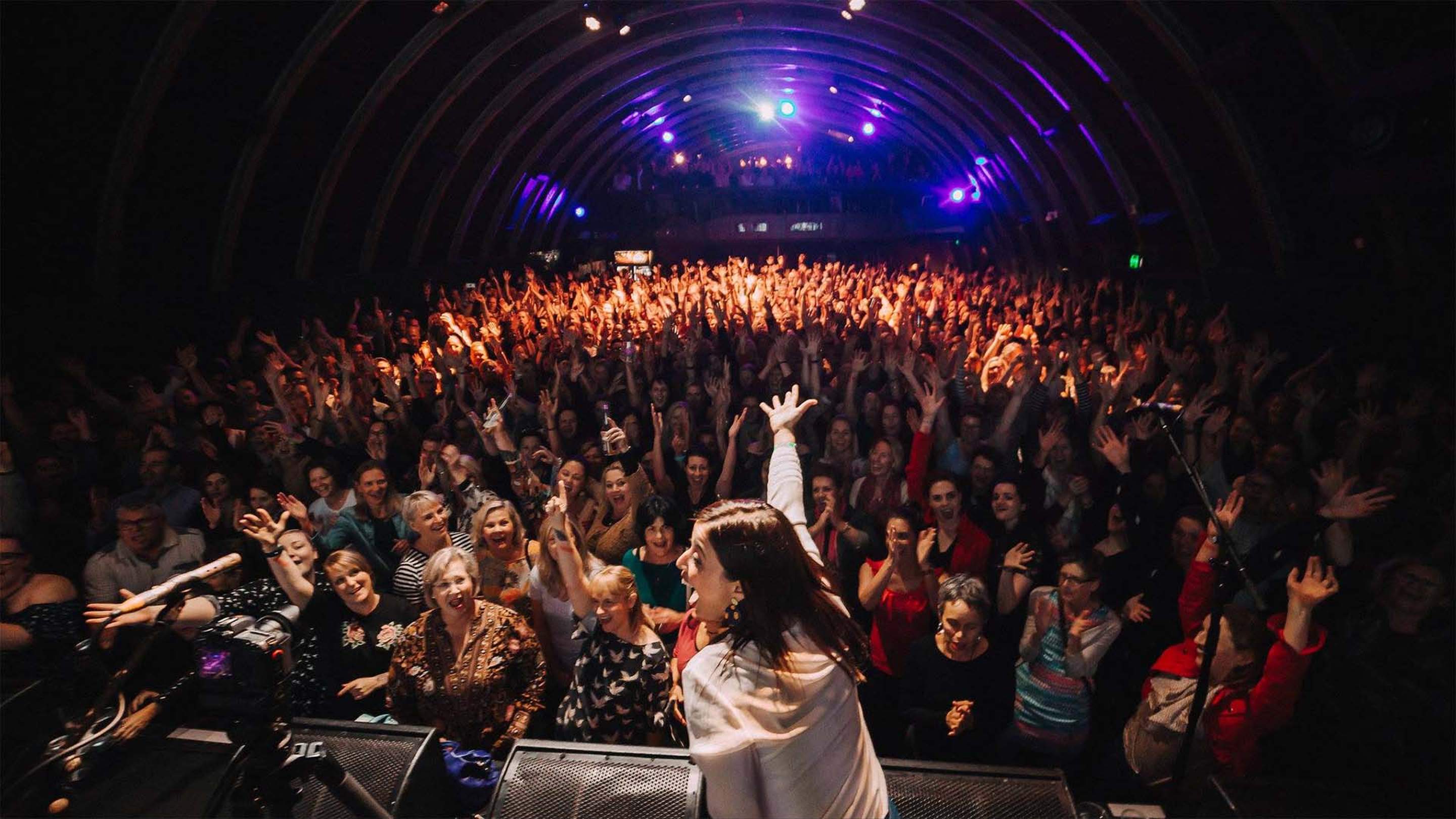 'Australia's Biggest Singalong' Is the New SBS Special Bringing Pub ...