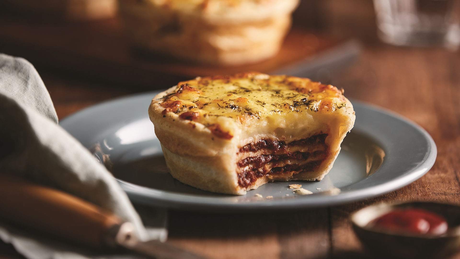 Banjo's Bakery Cafe's Lasagne Pie Is the Next Food Mashup You Need to ...