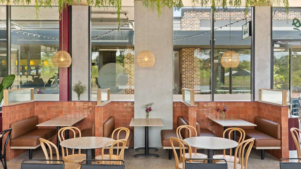 Poppi Tino, Kingswood Review