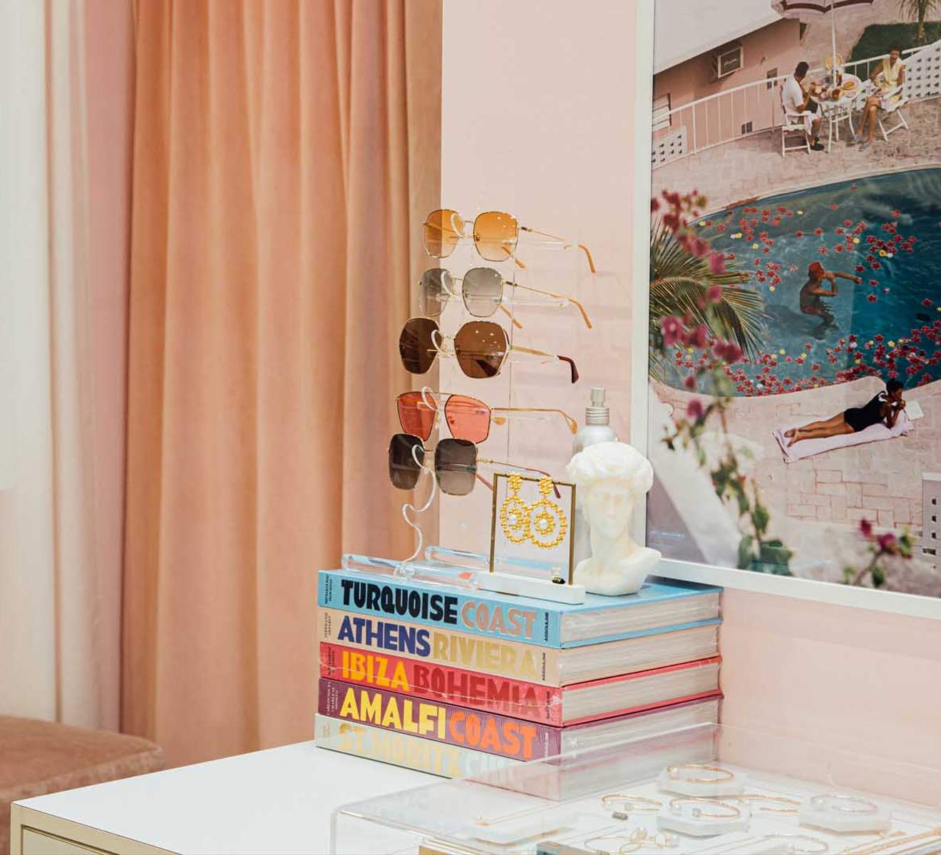 Girls With Gems - Concrete Playground