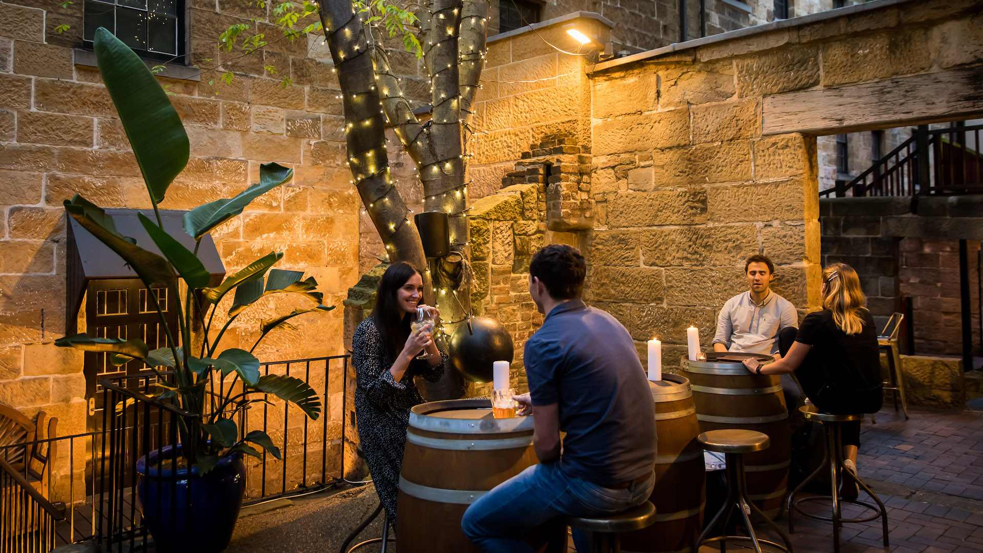 Nine Must-Visit Bars in The Rocks for Your Next Night Out with Mates ...