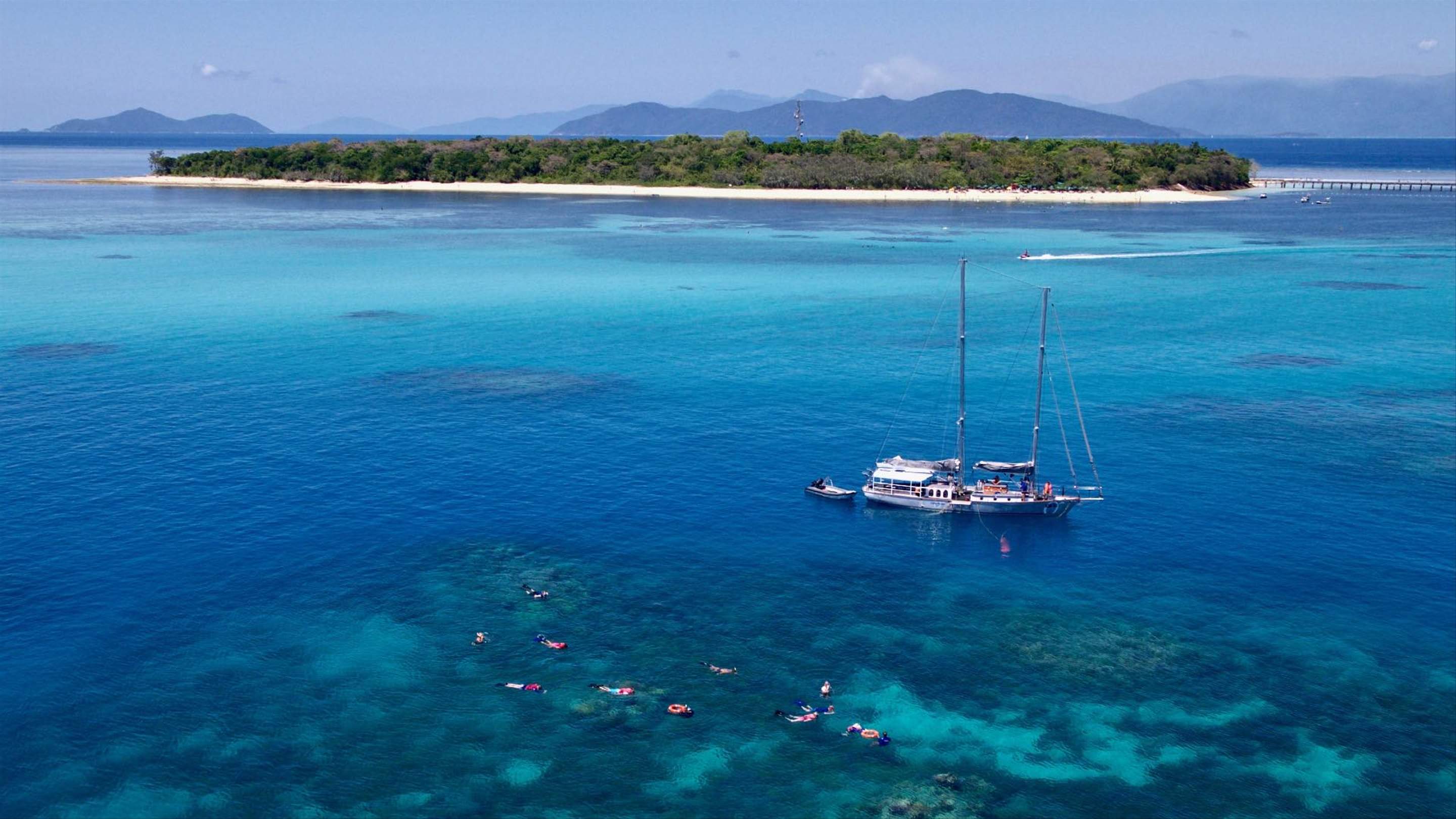 Eight Incredible Ways You Can Experience the Great Barrier Reef in ...
