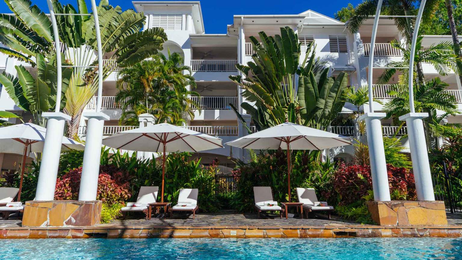 Ten Luxury Stays in Tropical North Queensland Where You'll Wake up ...
