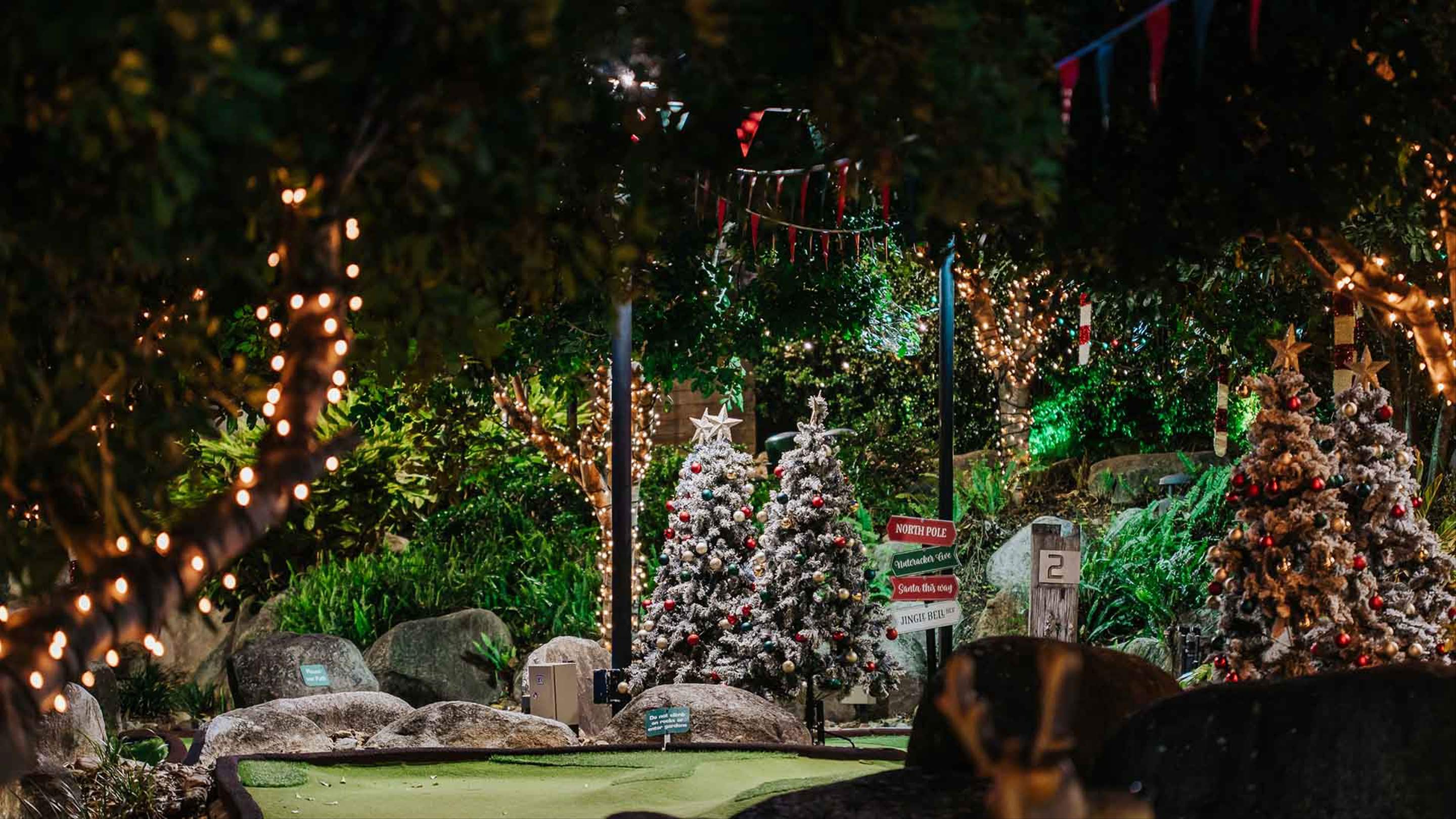 Victoria Park Is Bringing Back Its Christmas-Themed Mini Golf Course to ...