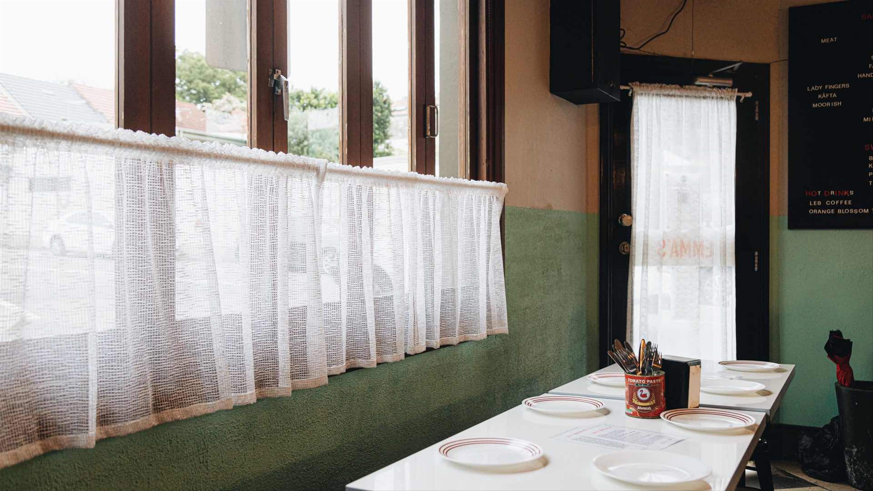 Emma's Snack Bar, Enmore Review