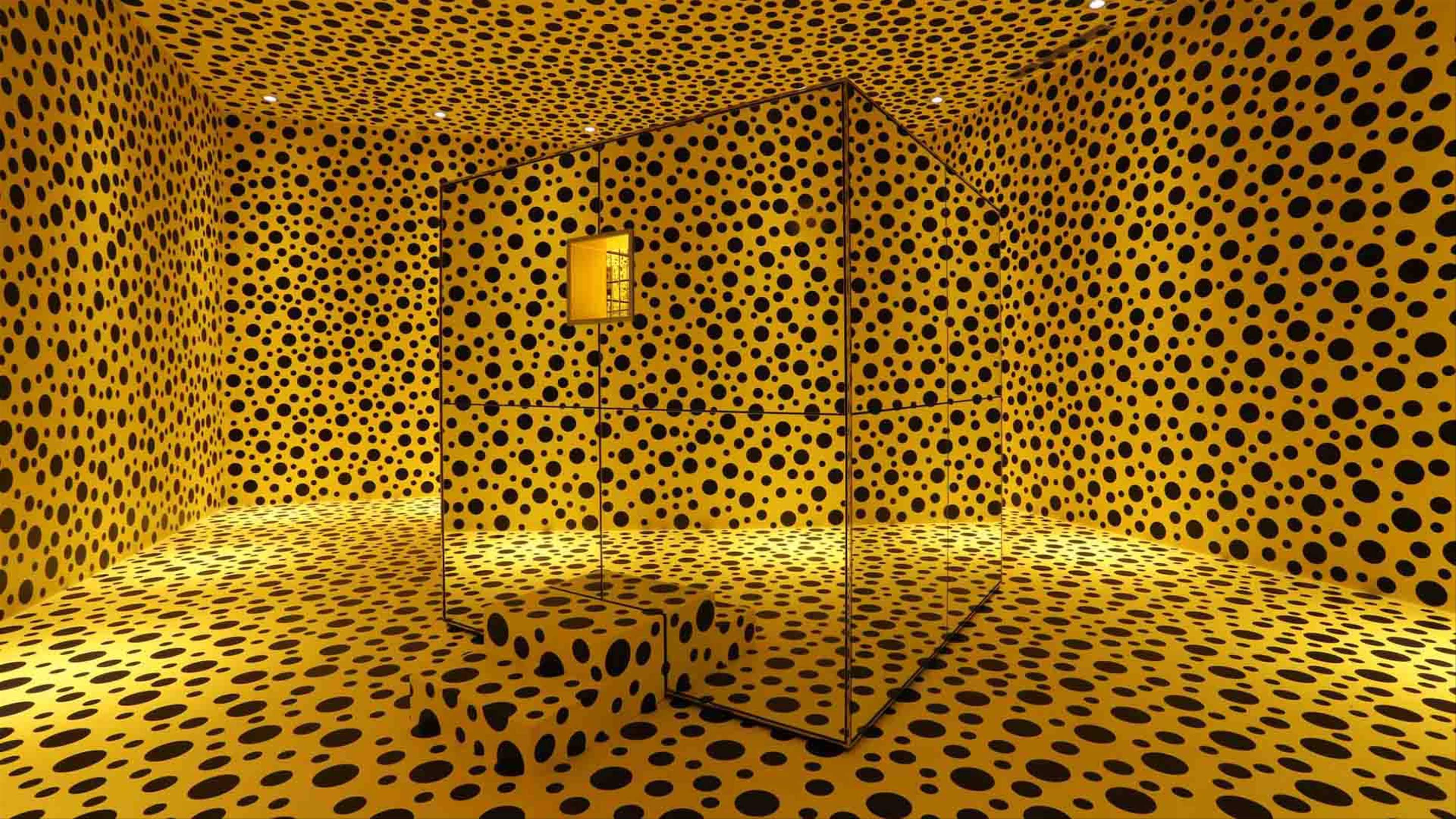 One of Yayoi Kusama's Pumpkin-Filled Infinity Rooms Is Popping Up in ...