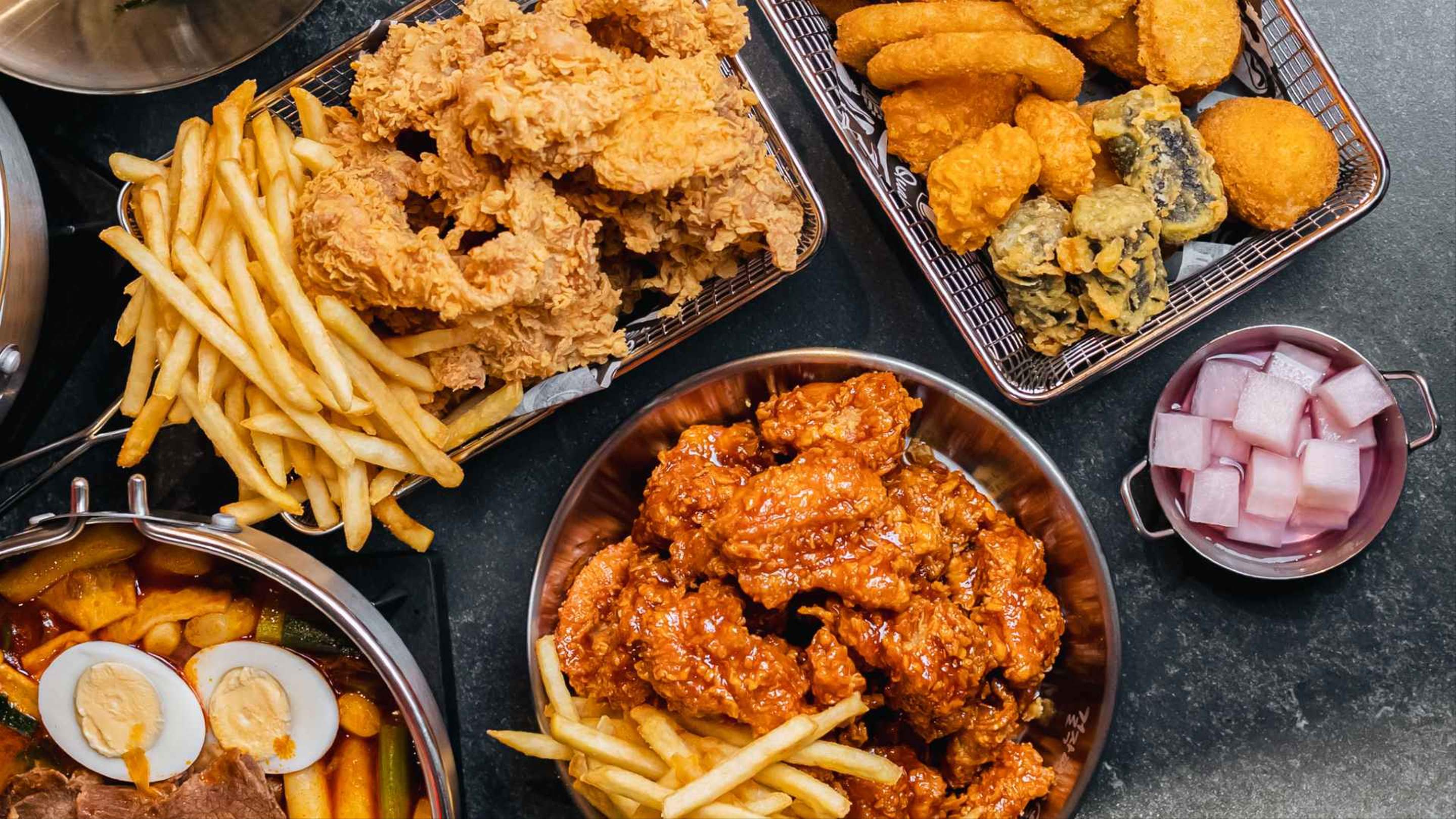Guljak Topokki Chicken Is the Latest Korean Fried Chook Favourite to ...