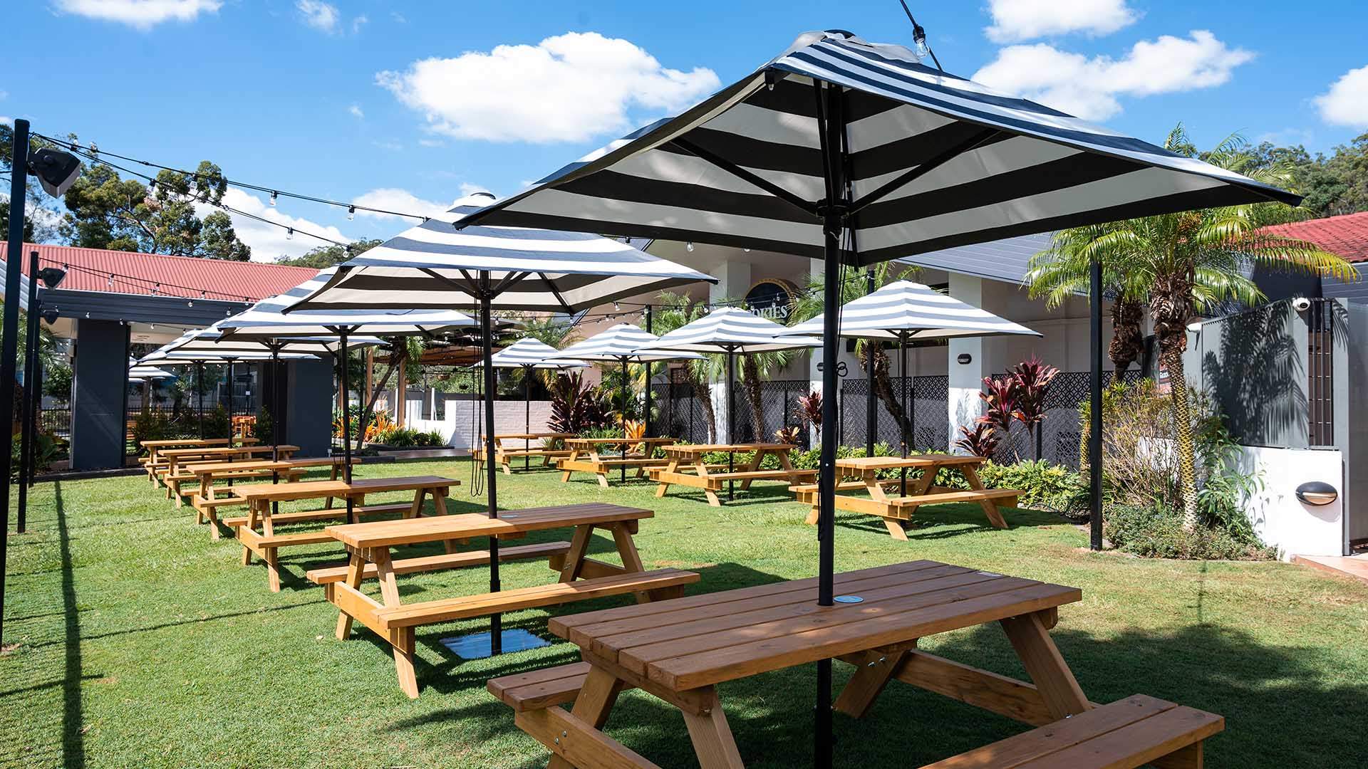 The Salisbury Hotel Has Just Reopened with a New Leafy Beer Garden ...