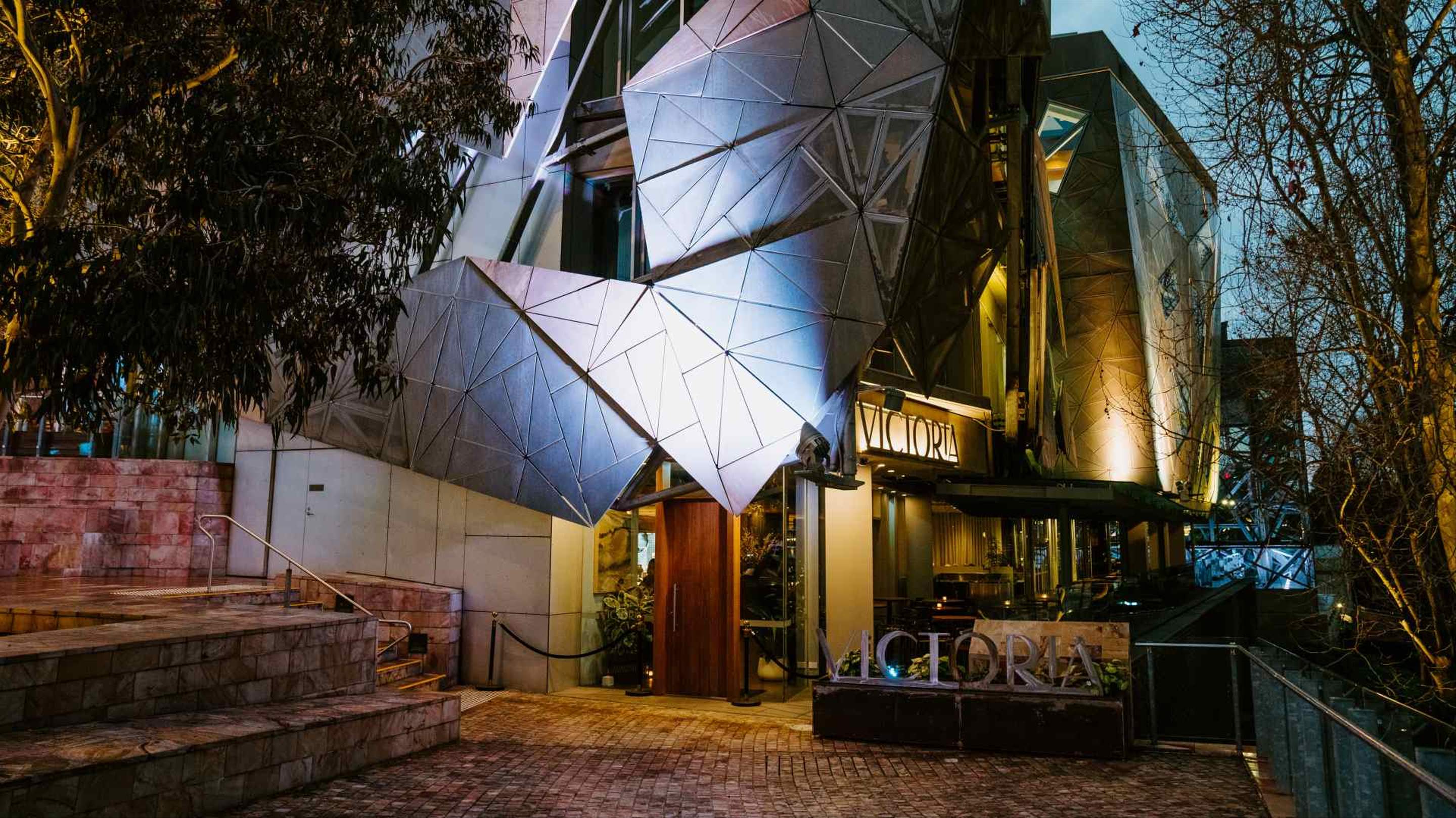 Victoria by Farmer's Daughters, Melbourne Review
