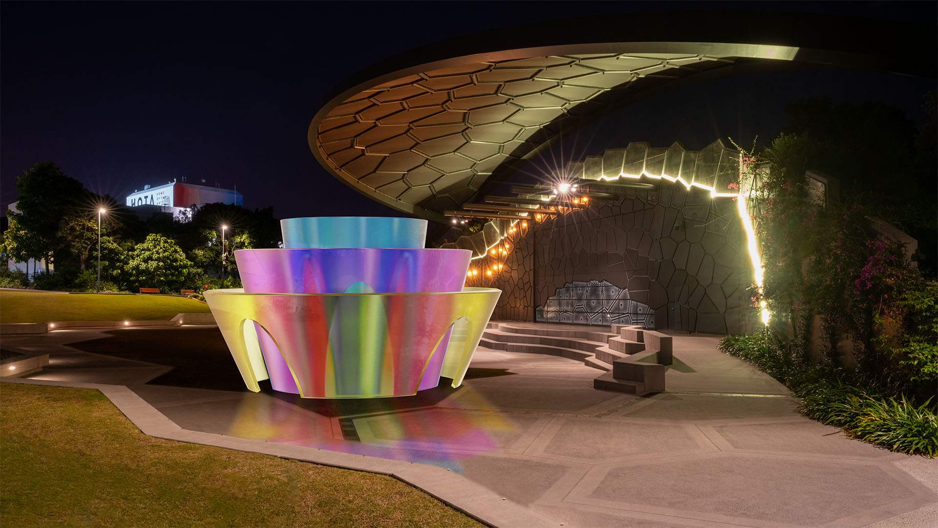 A Seven-Metre-Tall Palace of Light and Colour Is Popping Up on the Gold ...
