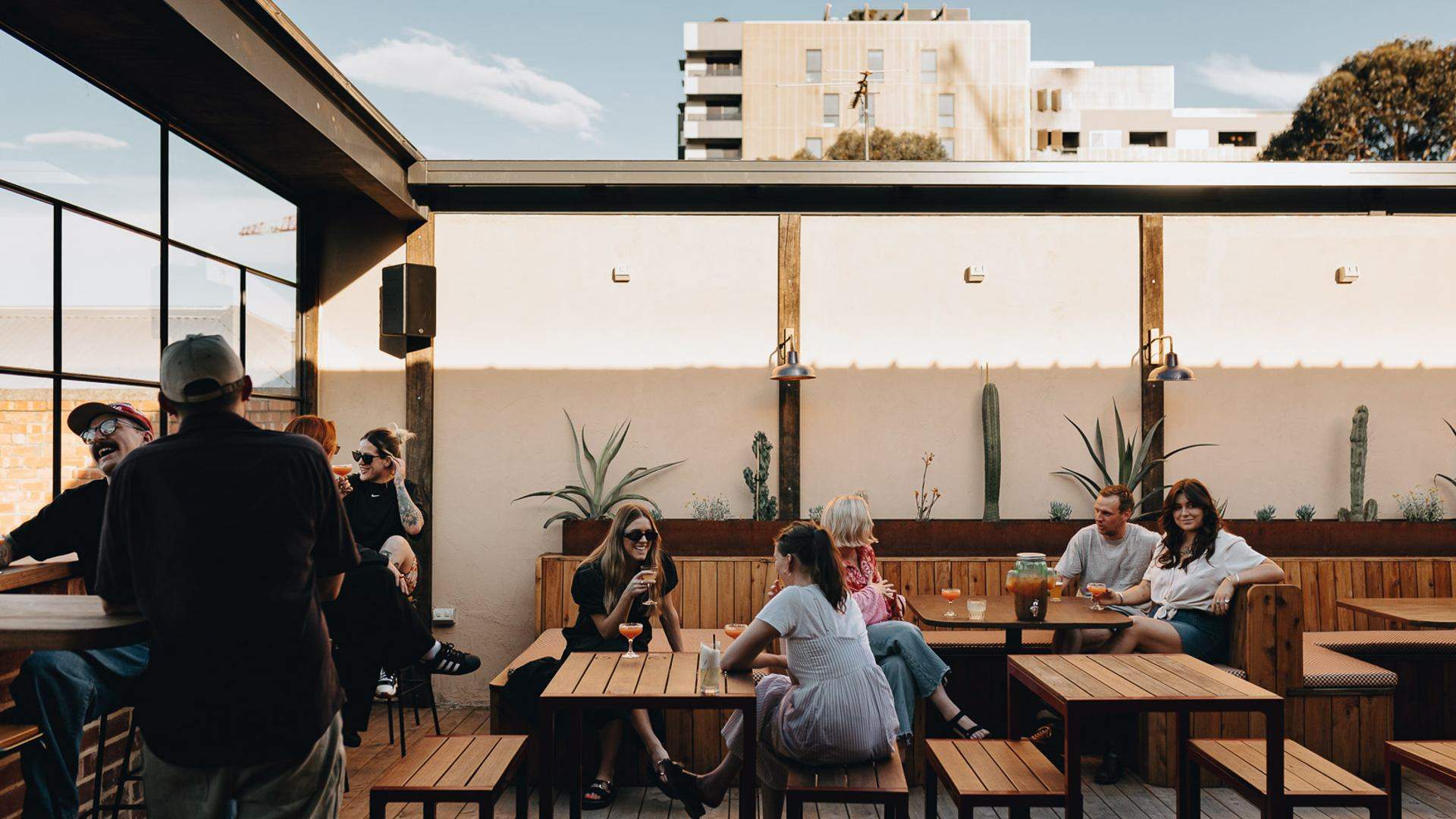 Full Moon Fever, Abbotsford Review