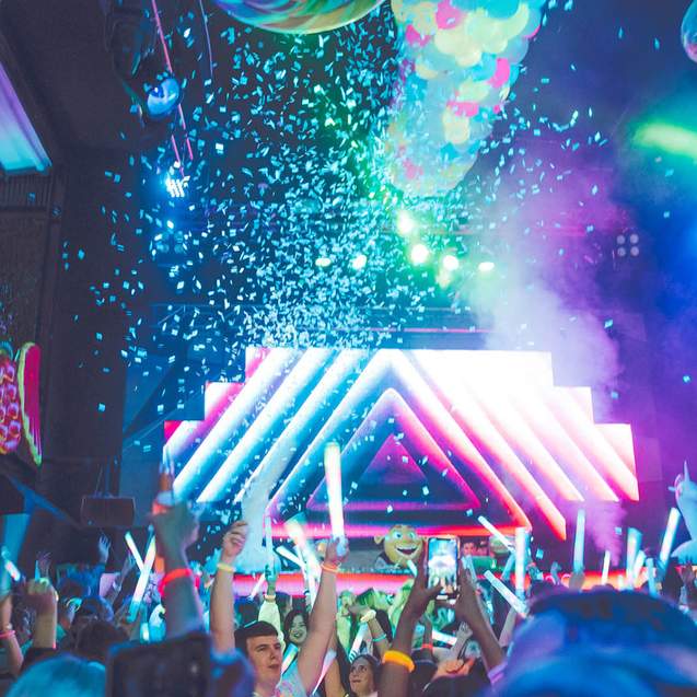 Shrek Rave the Third - Concrete Playground