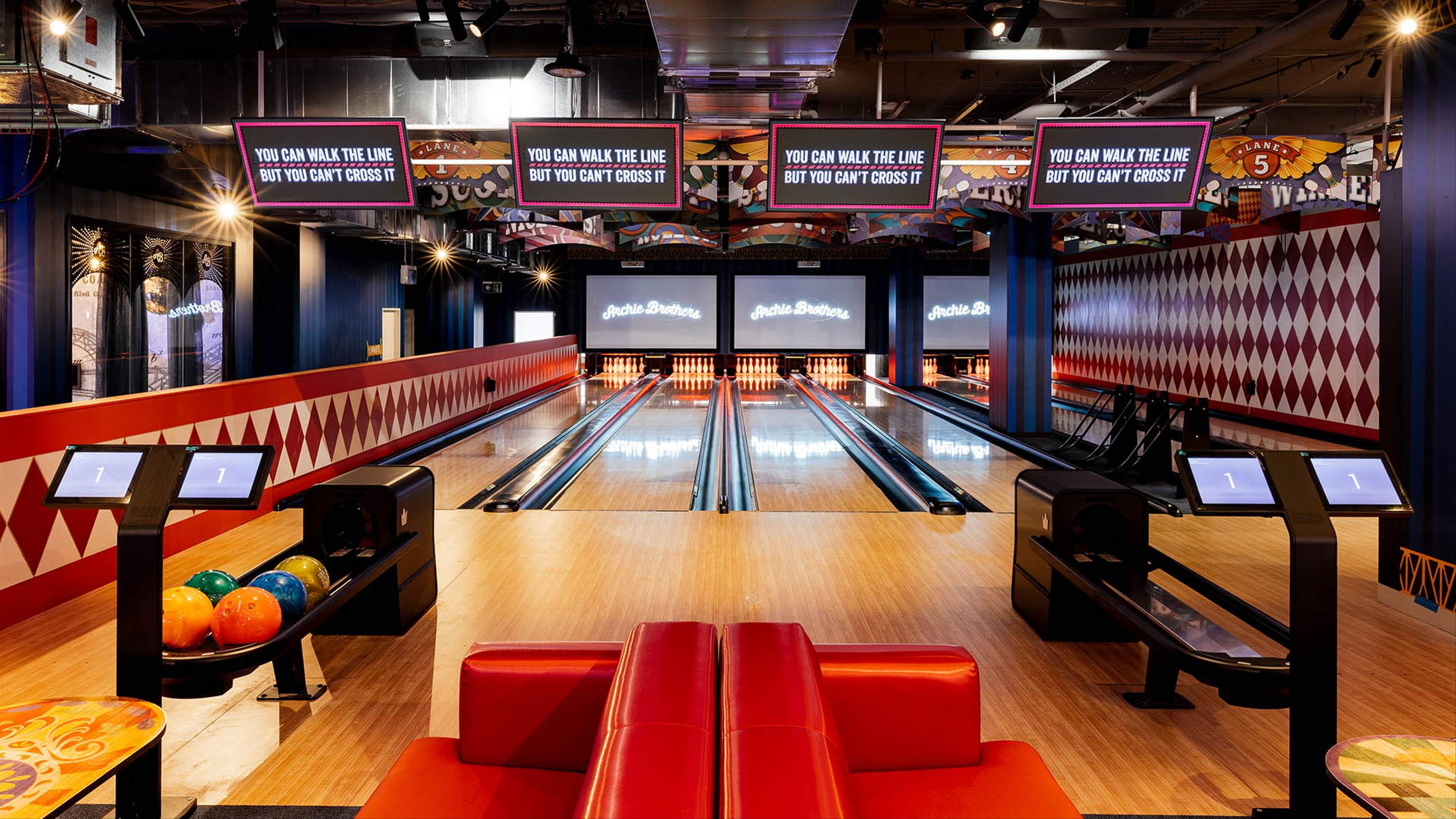 Now Open: Hijinx Hotel Is Surfers Paradise's New OTT (and Nostalgia ...