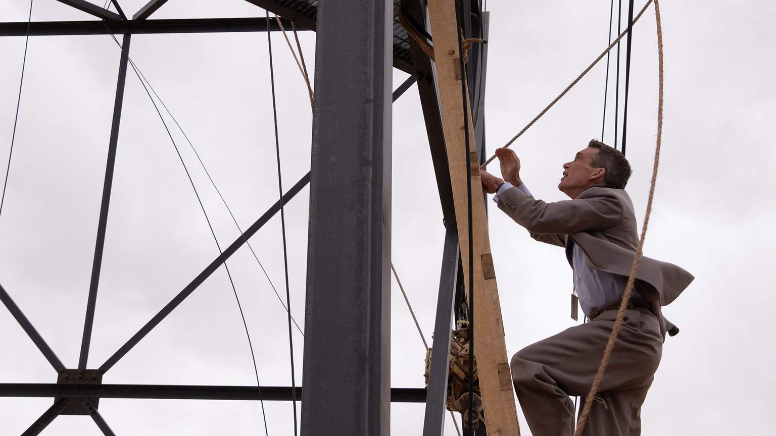 Christopher Nolan's Explosive New Atomic Bomb Drama 'Oppenheimer' Just Dropped Its Full Trailer ...