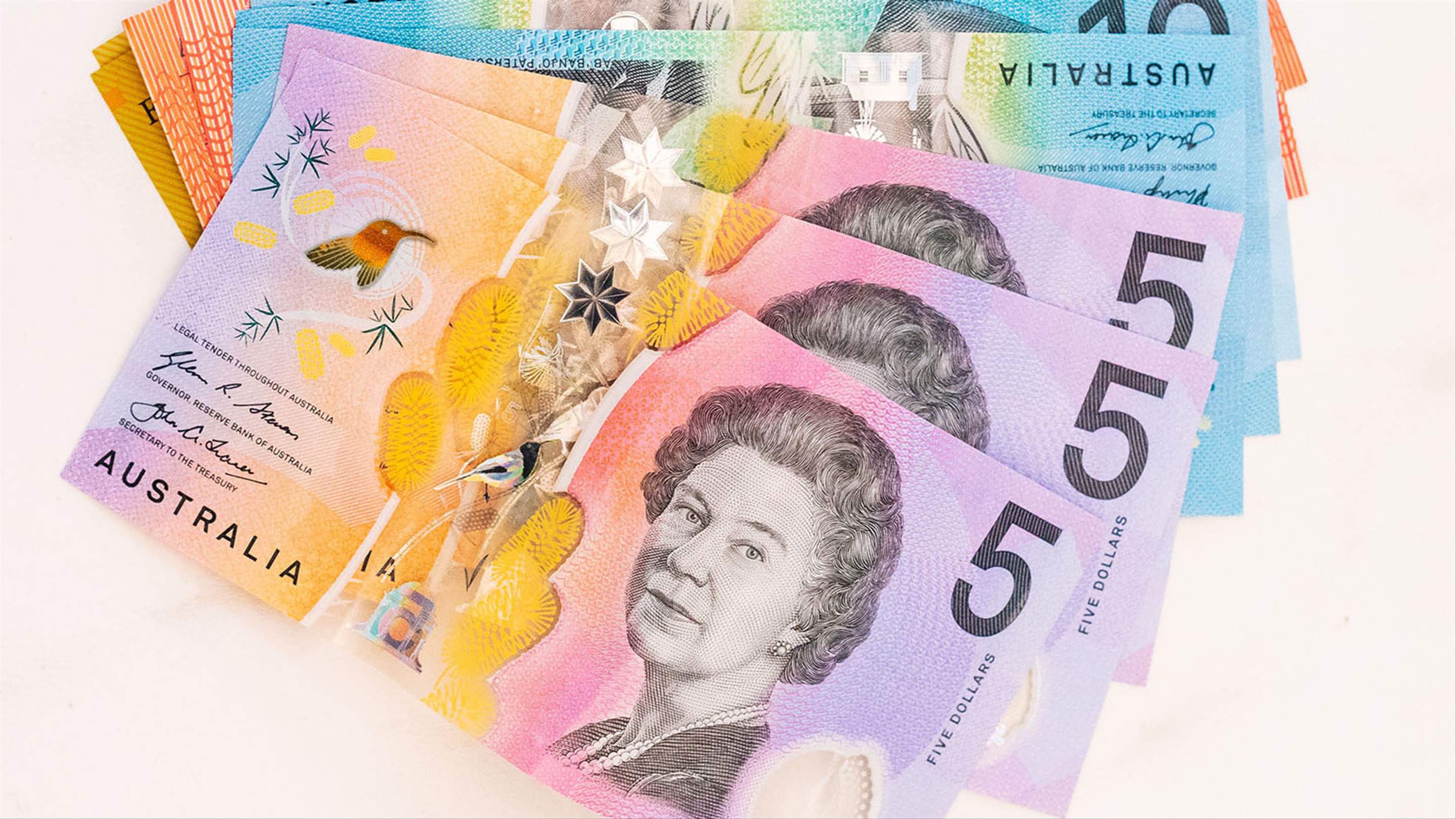 Australia's New $5 Notes Will Replace the Queen with a Tribute to ...