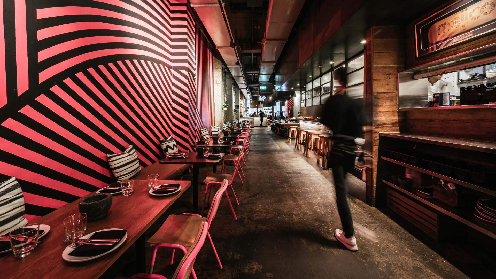 Mejico, Sydney Review