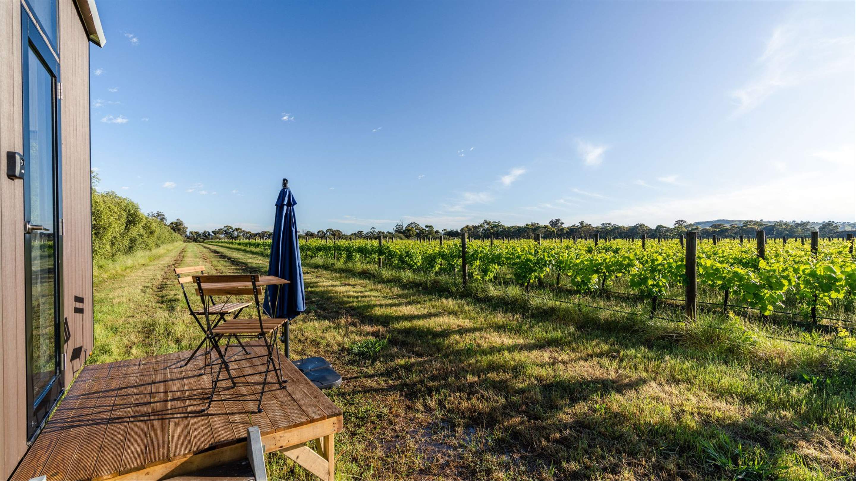 Tiny Away's New Victorian Tiny Stay Is Nestled Among the Vineyards in ...