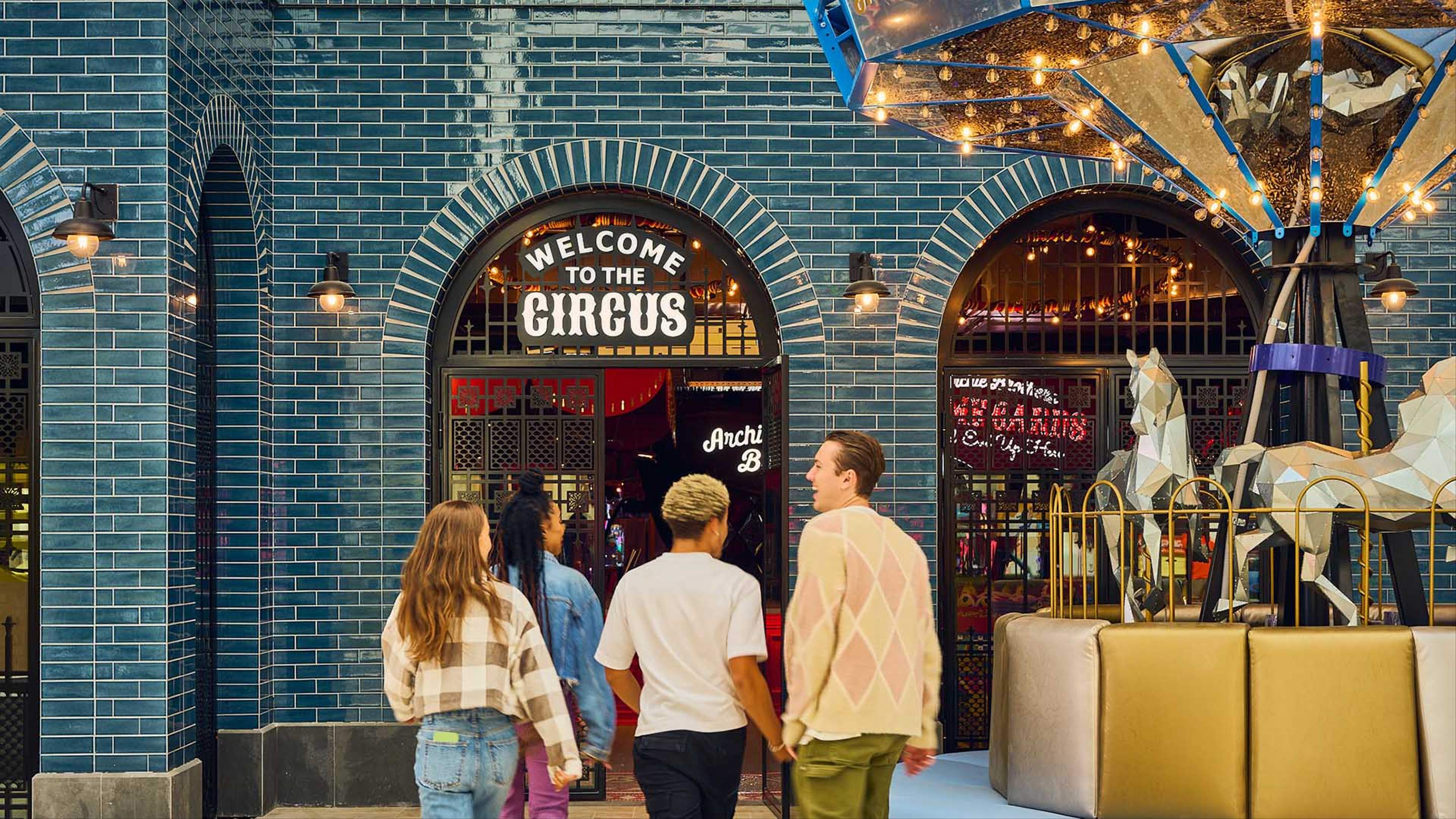 Now Open: Hijinx Hotel Is Melbourne's New OTT (and Nostalgia-Fuelled ...