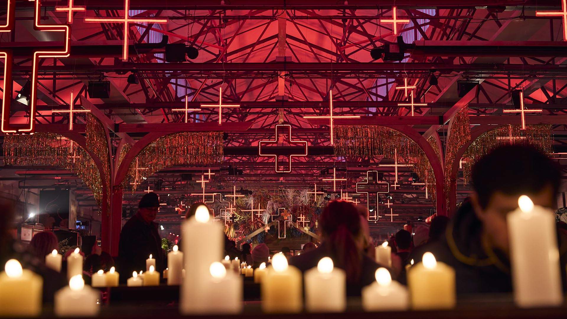 From a 'Twin Peaks'-Inspired Ball to a Giant Teddy with Laser Eyes ...