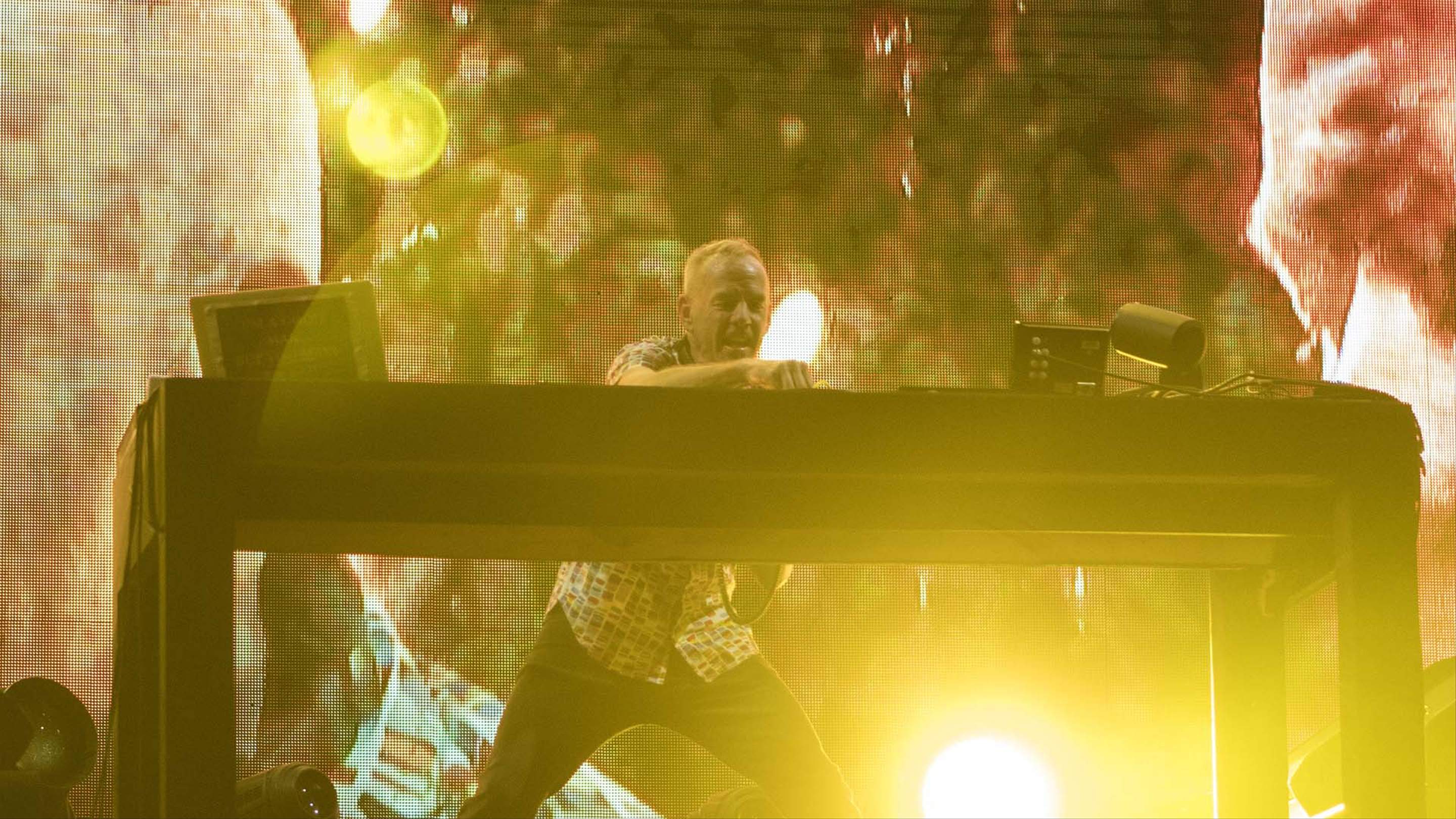 Fatboy Slim Has Added a 'Live in the Cage' DJ Show at Revolver Upstairs ...