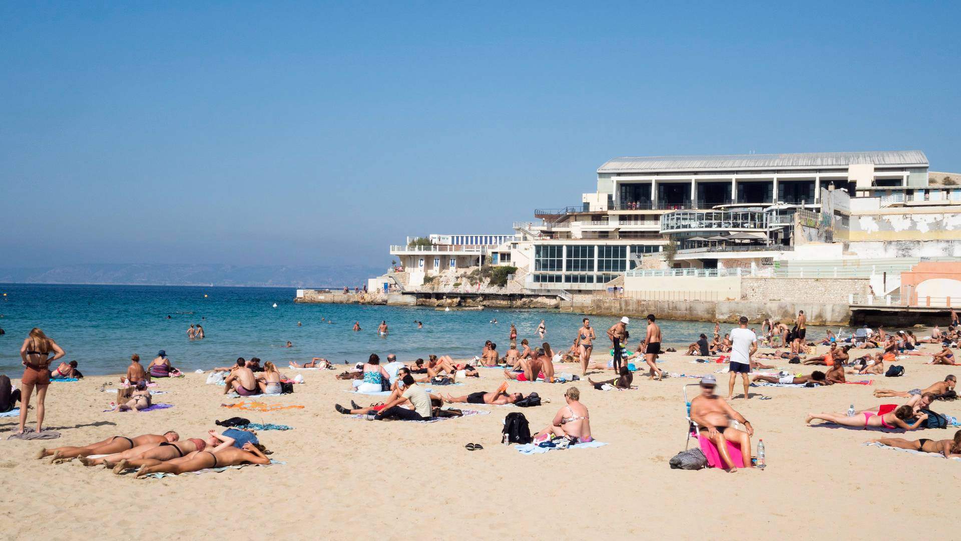 Catalans Beach - Concrete Playground