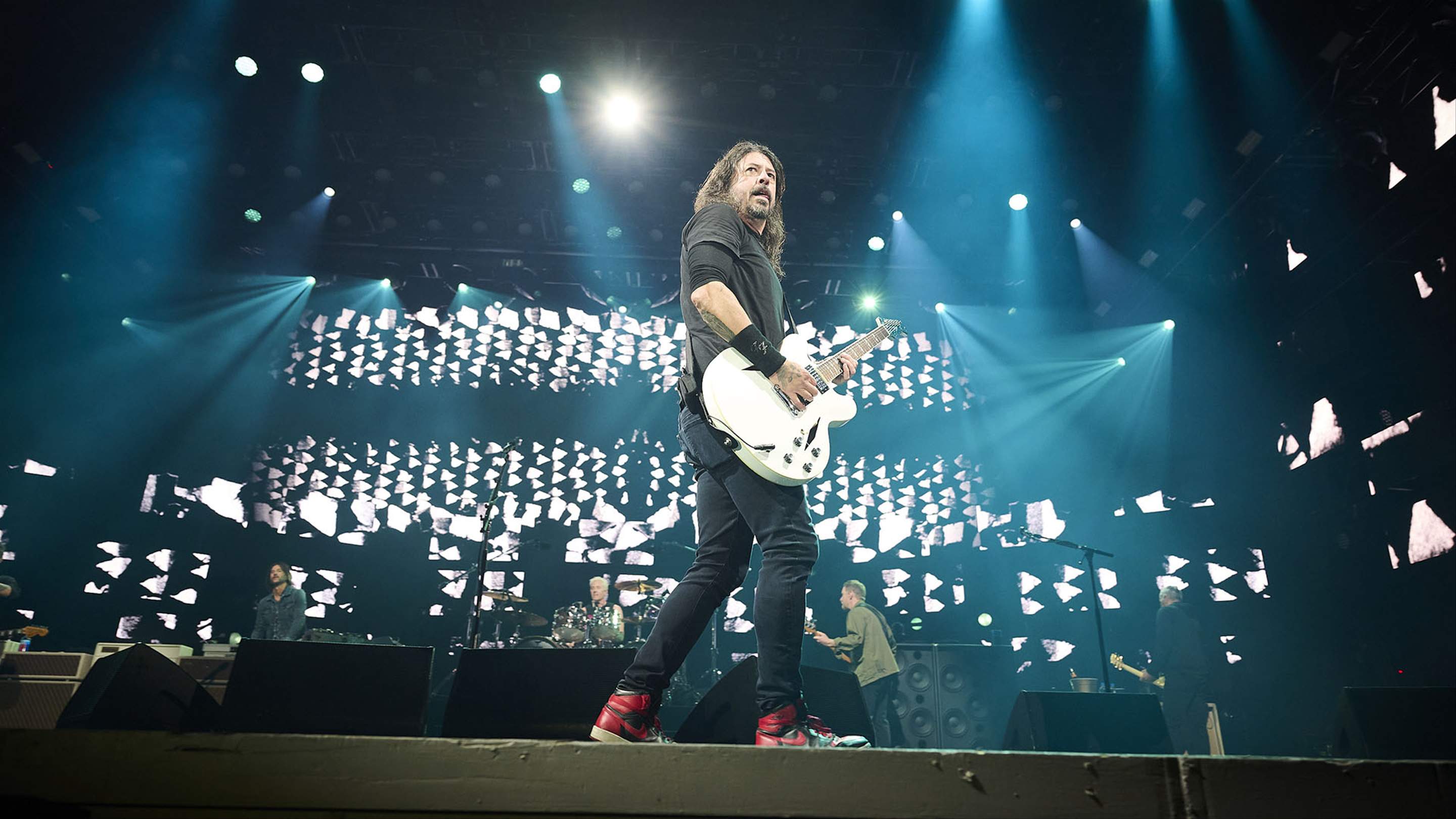 Foo Fighters Are Heading Down Under This Summer for a Hefty Stadium ...