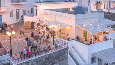 Travel Guide: Milos - Concrete Playground