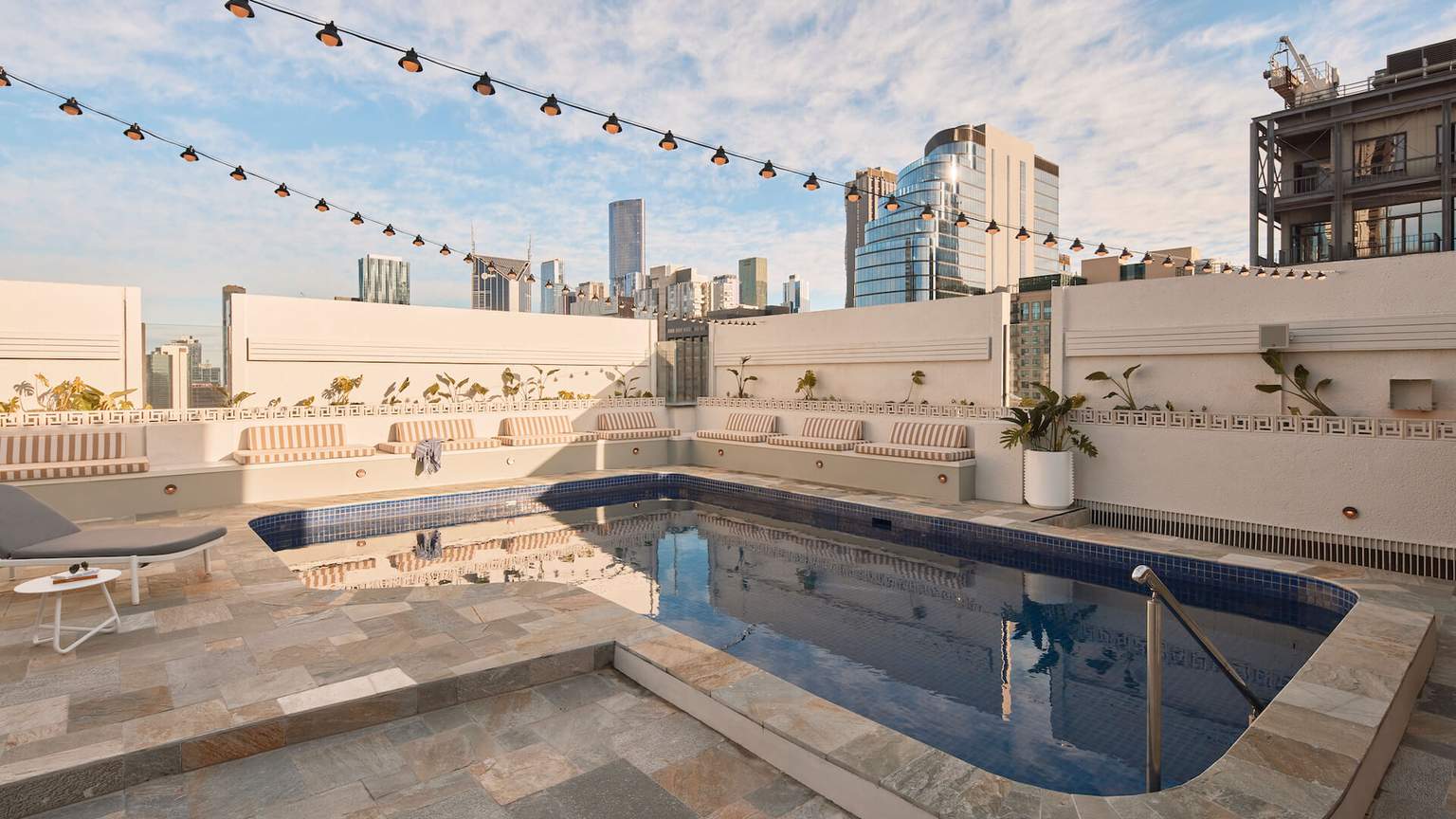 Rydges Melbourne - Concrete Playground