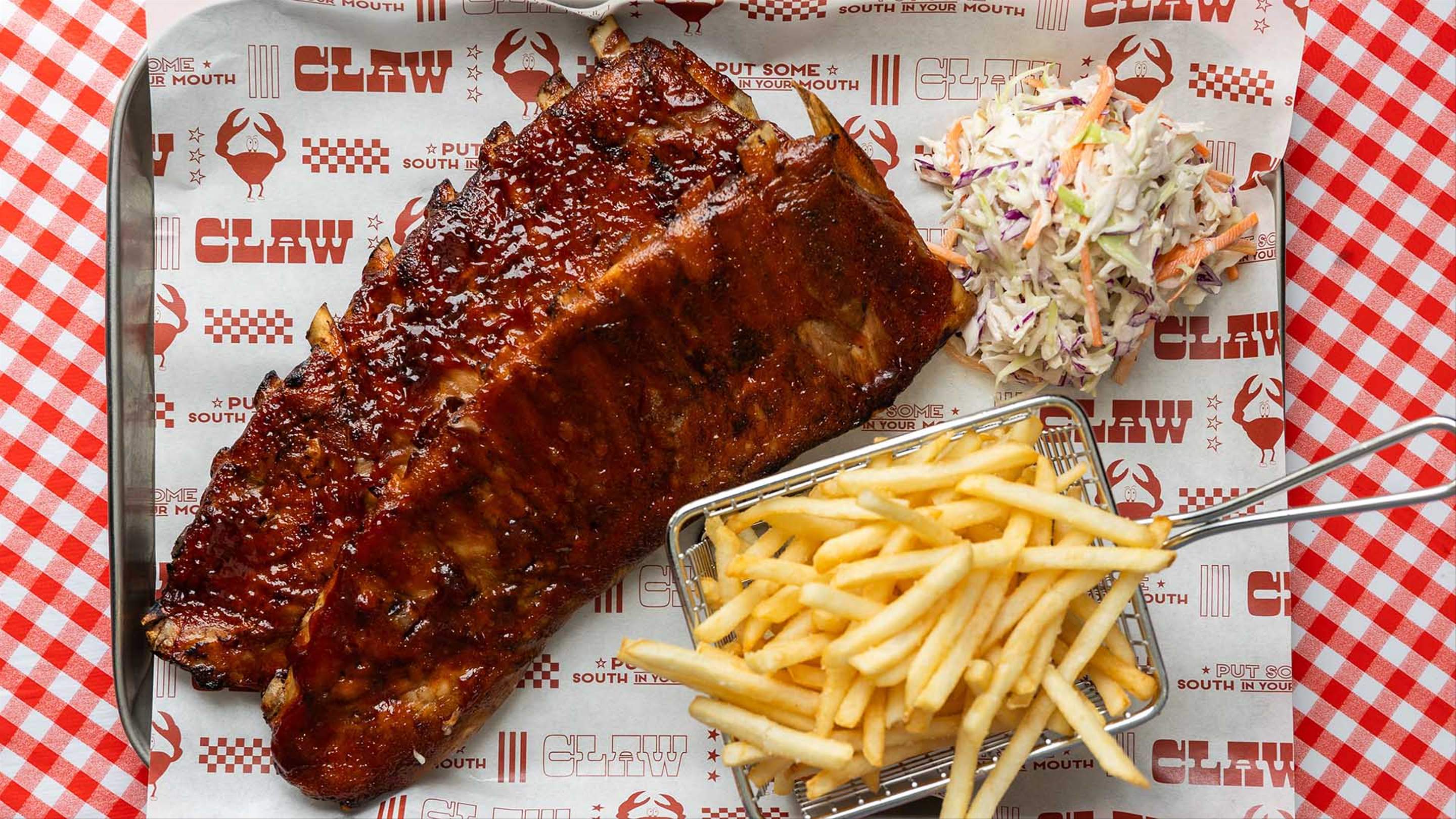 Bibs at the Ready: Claw Is King Street's New 1000-Person Crab Shack ...