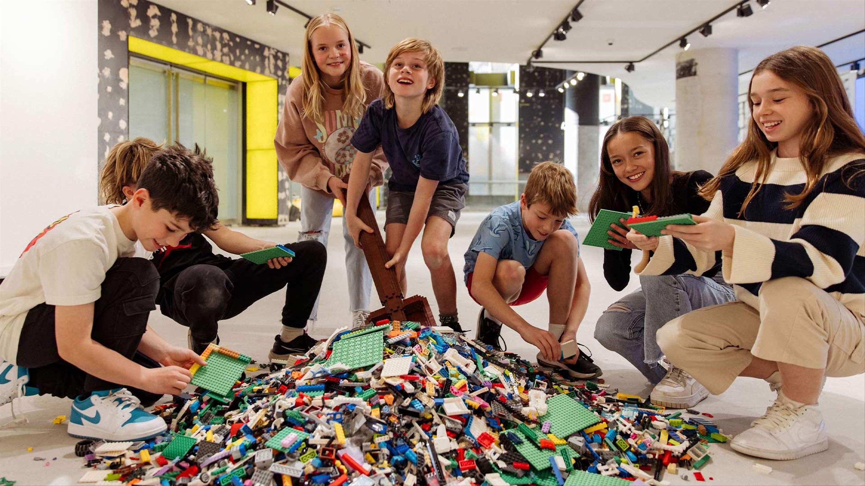 The World's Largest LEGO Store Is Officially Opening in Sydney's CBD ...
