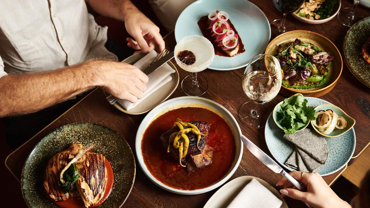 Esteban, Sydney Review