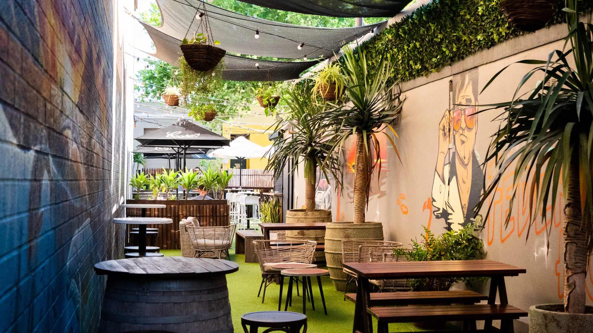 Gin Tins & Tunes: Fremantle - Concrete Playground